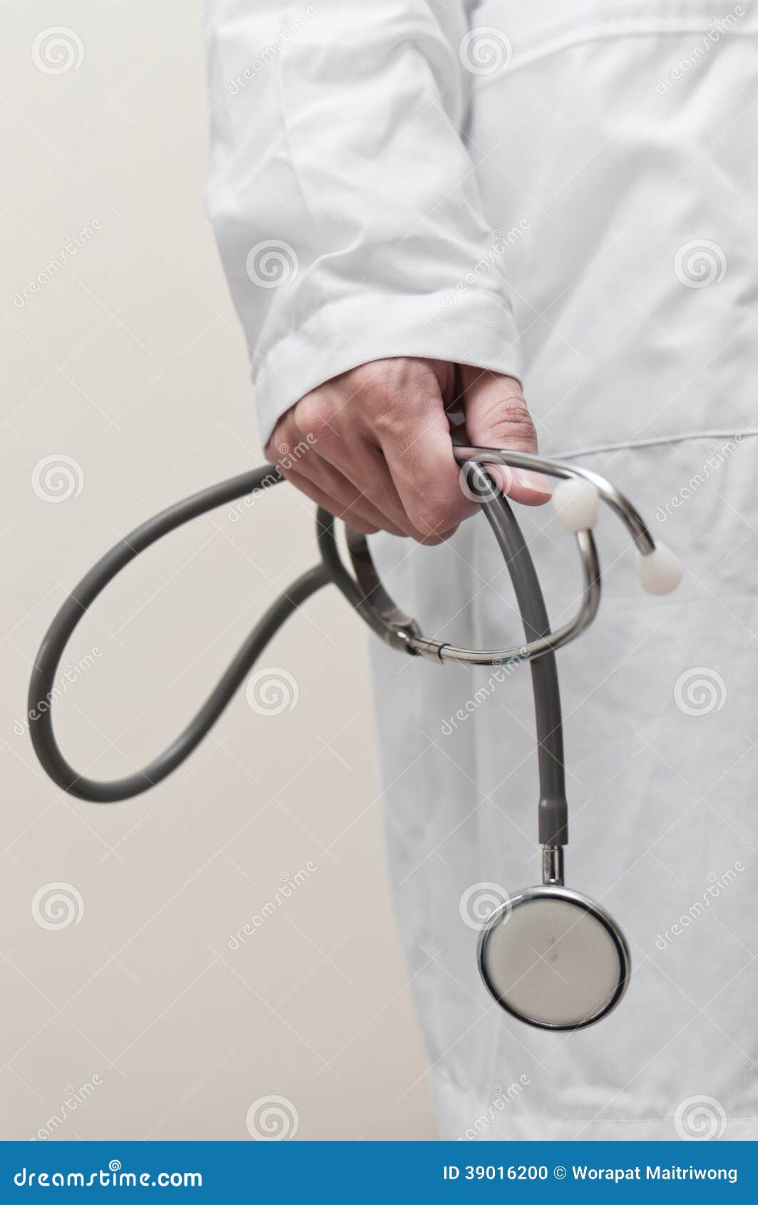 Hand holding stethoscope stock photo. Image of closeup - 39016200