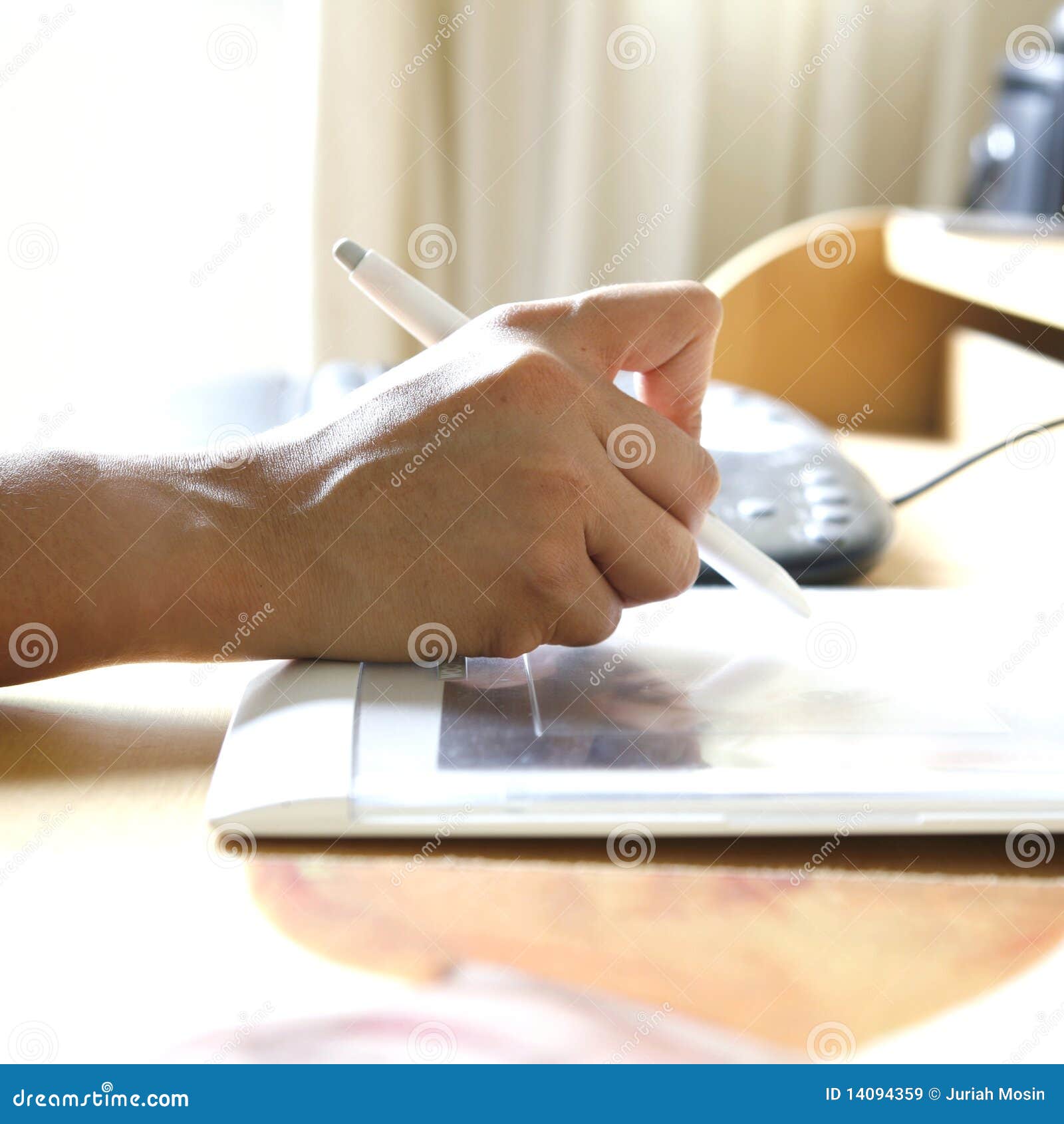 Hand holding stylus pen stock image. Image of analyzing - 14094359