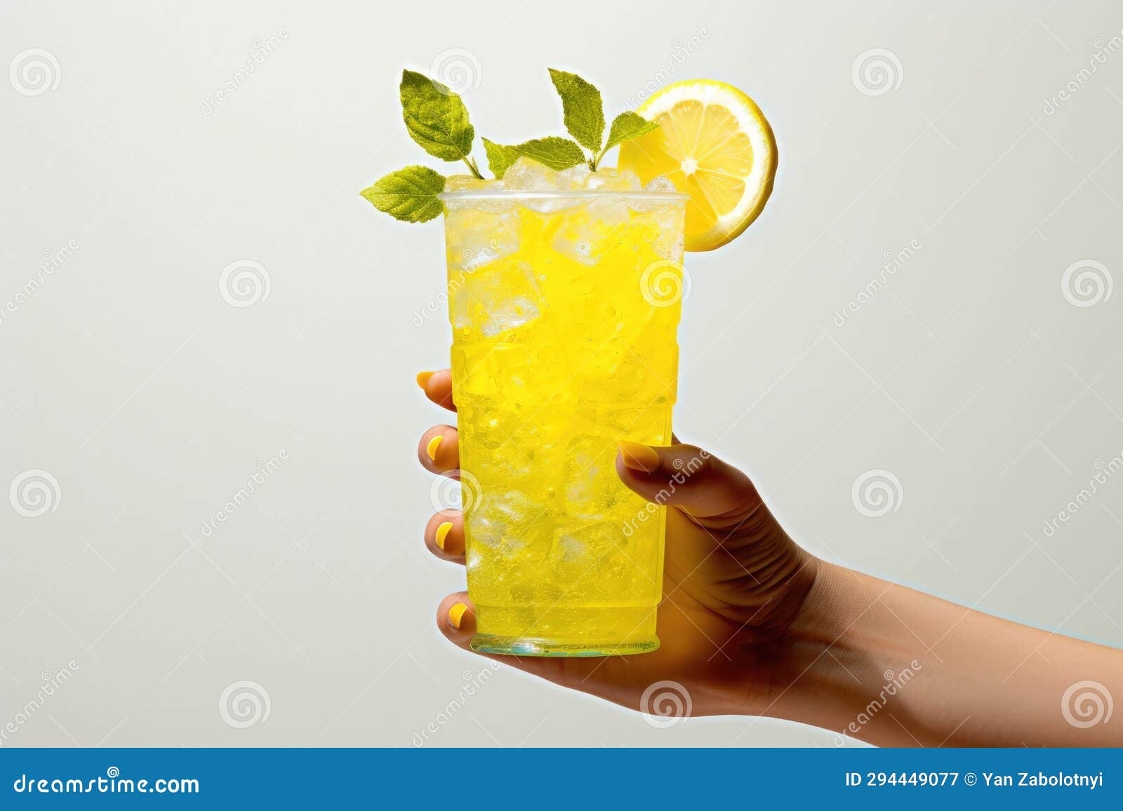 A Hand Holding a Tall Glass of Lemonade Stock Illustration ...