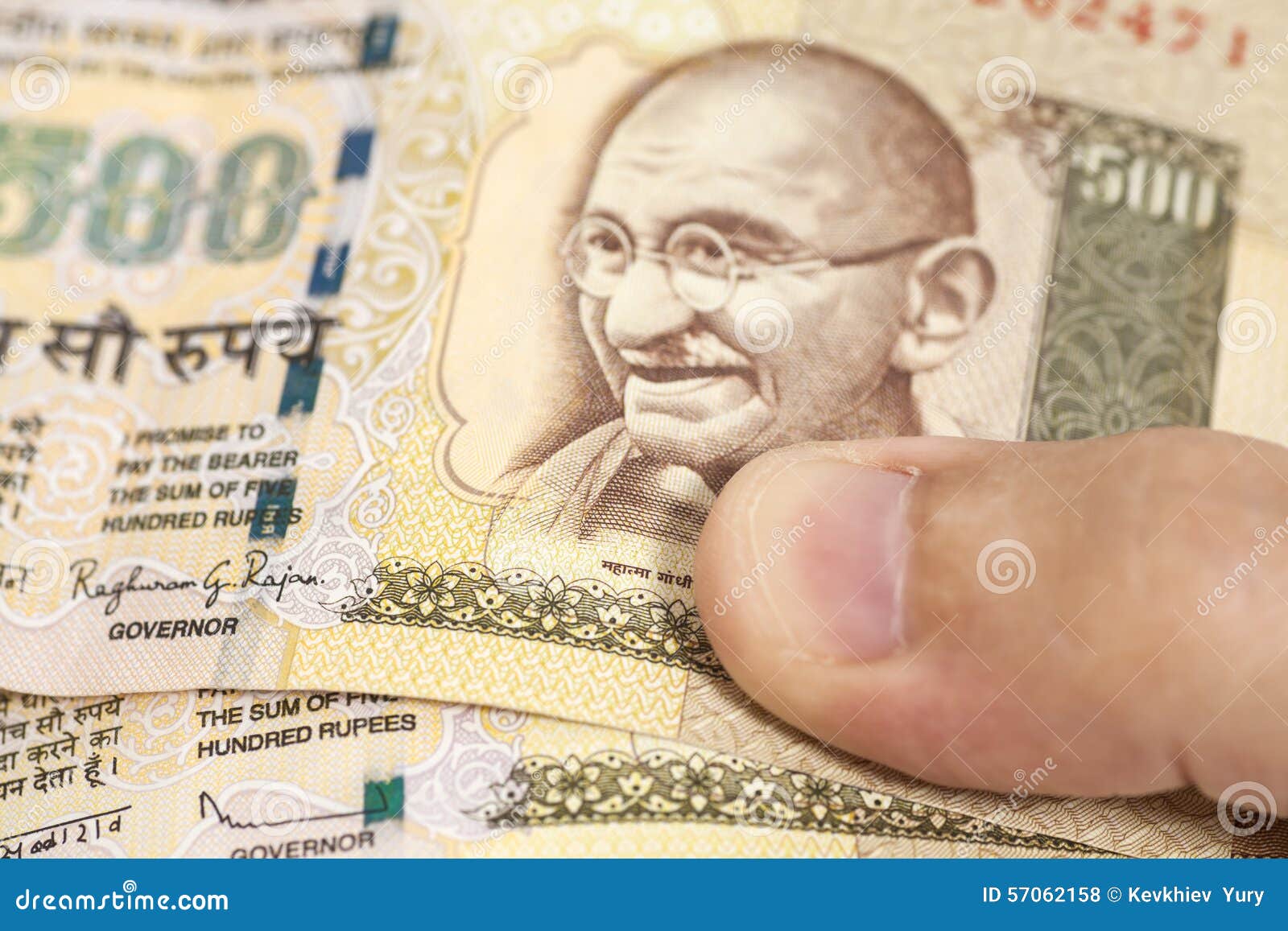 Hand with Indian Thousand Rupee Notes Stock Photo - Image of note ...