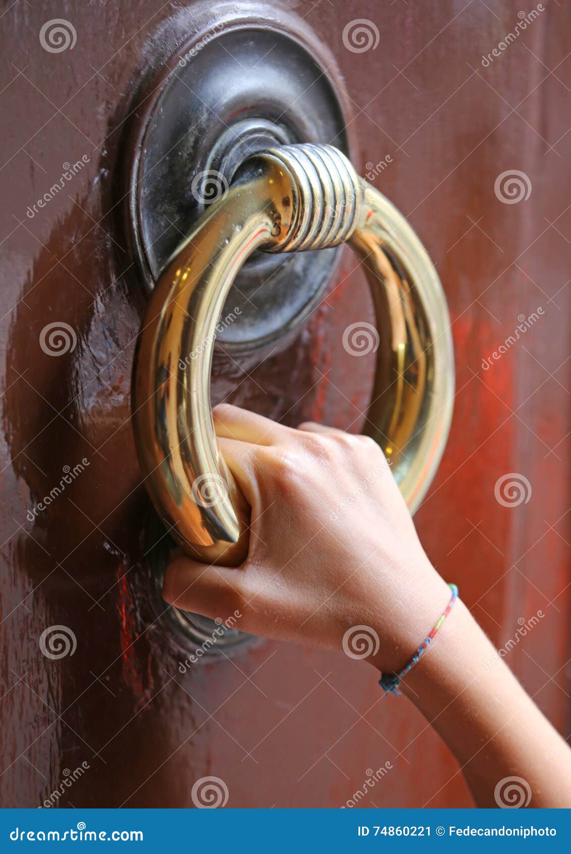 Hand Knocking at the Closed Door Stock Image - Image of handle, knock ...