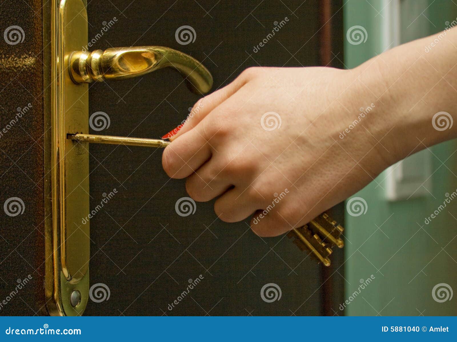 Hand, Locking a Key an Iron Door 3 Stock Photo - Image of keyhole ...