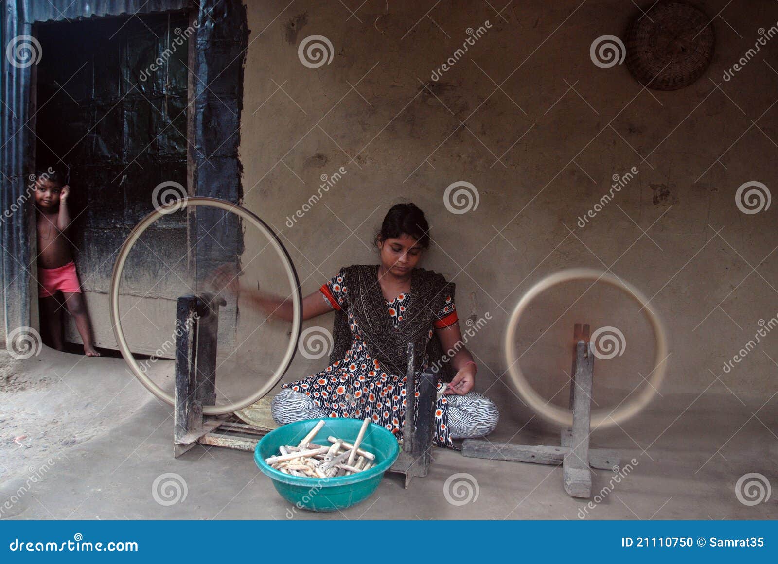 Hand Loom Industry in India Editorial Image - Image of folded, labourer ...