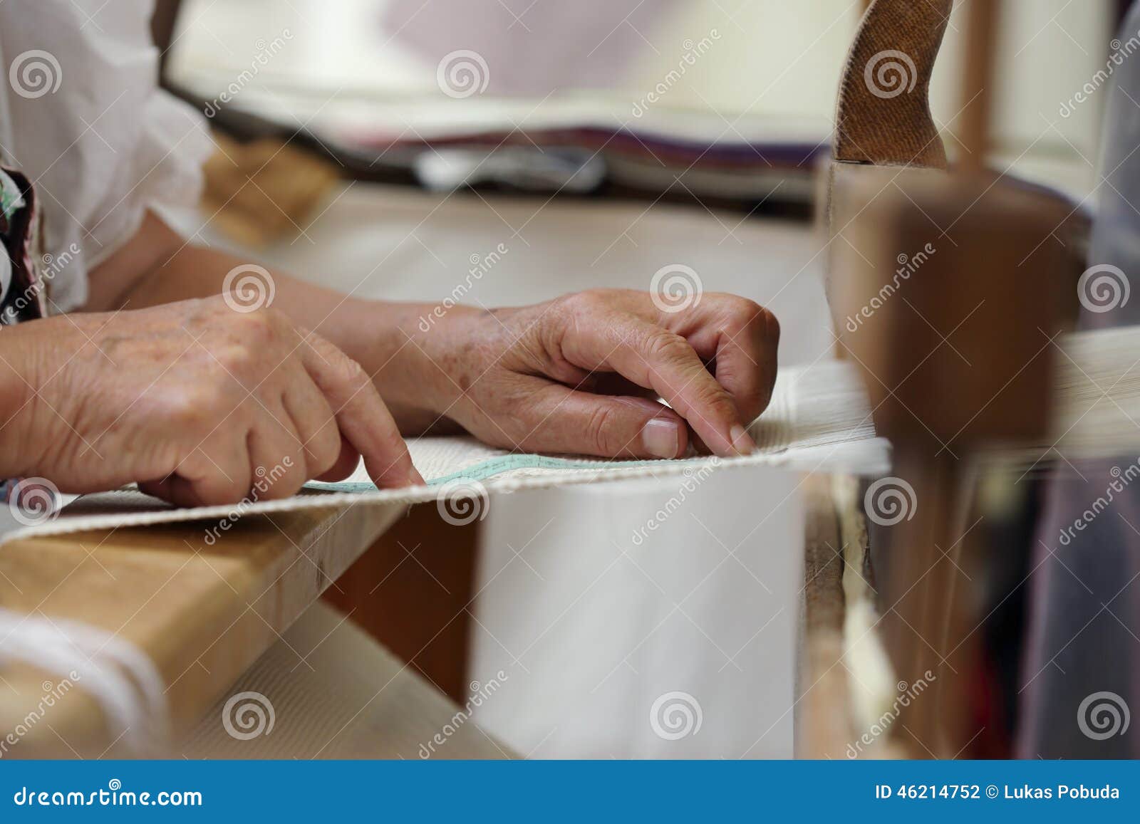 Hand Loom Royalty-Free Stock Photography | CartoonDealer.com #31571945