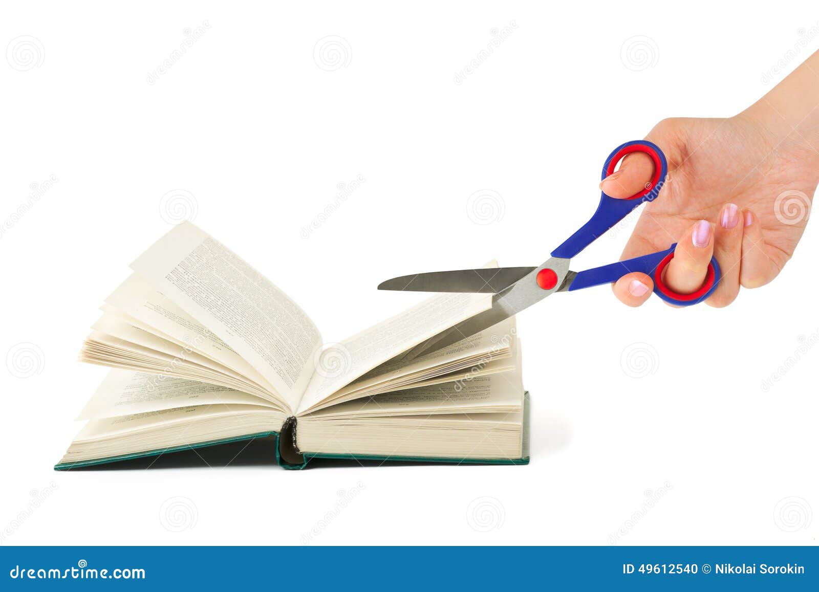 Hand Met Schaar Scherp Boek Stock Foto - Image of lezing, doorblader ...