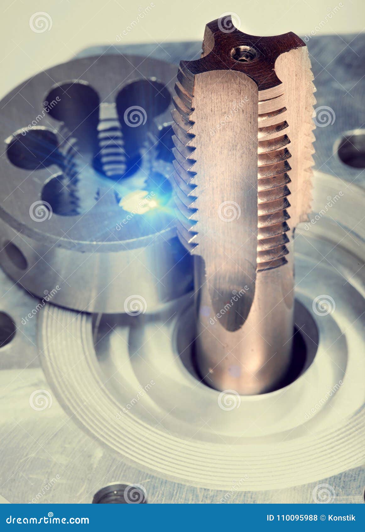 Hand Metal-cutting Tools for Cutting Inside and an External Carving ...