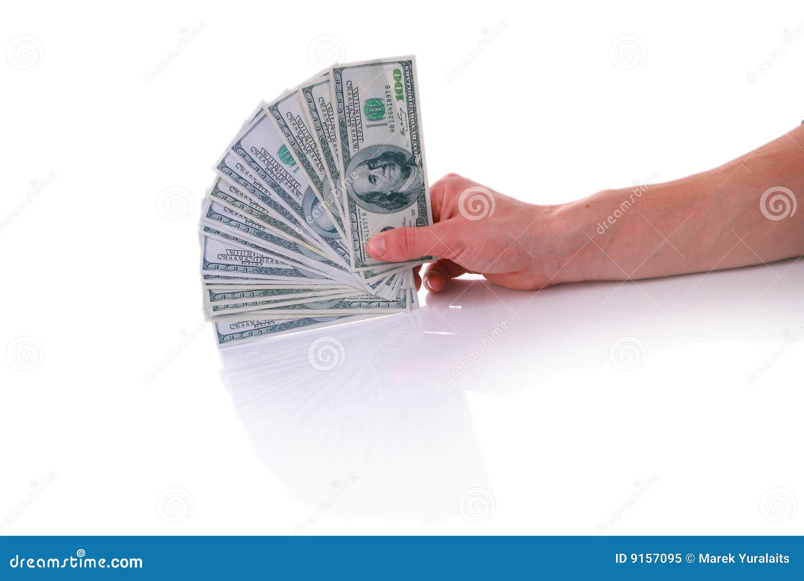 Hand mit Geld stockbild. Bild von auszug, bargeld, geschenk - 9157095