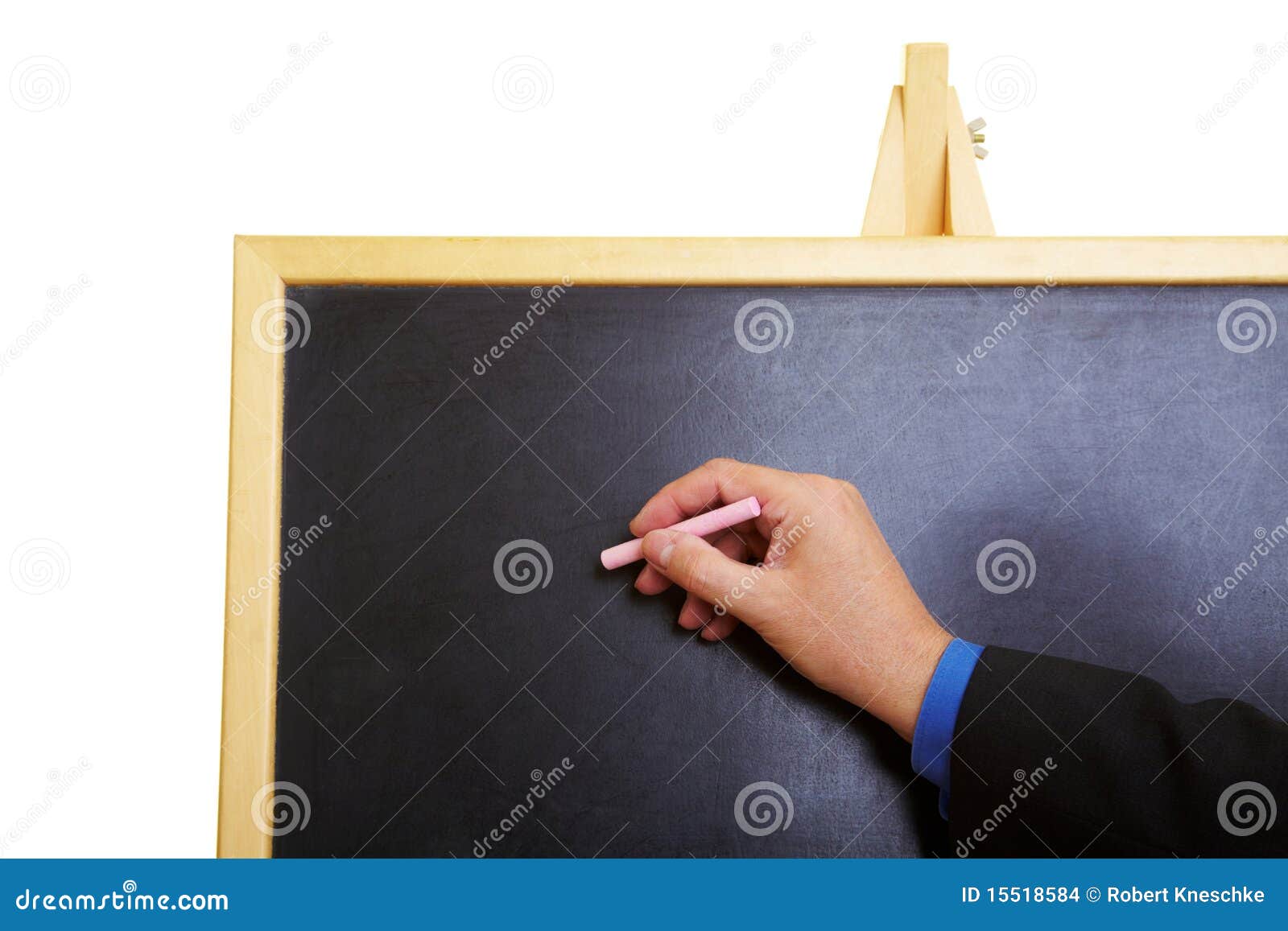 Hand mit Kreide und Tafel stockfoto. Bild von ausbildung - 15518584