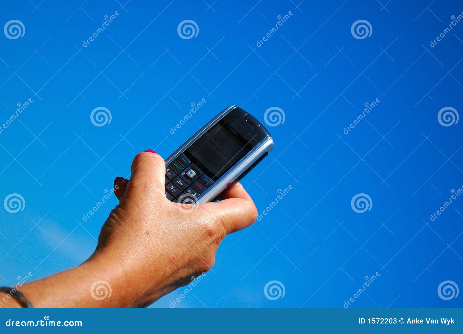 Hand with mobile phone stock image. Image of dating, cellular - 1572203