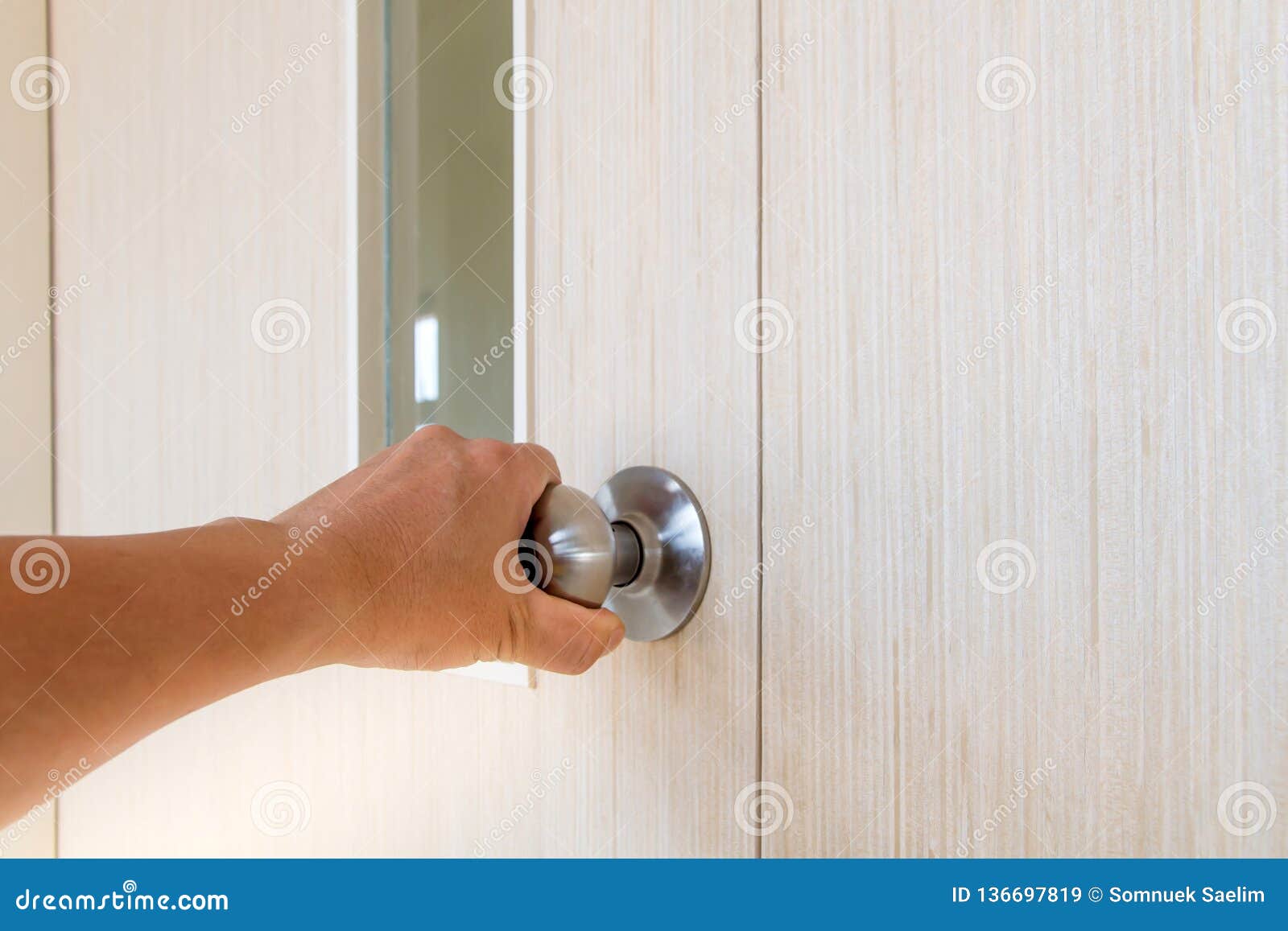 The Hand of People Open the Door To Inside ,outside Door Open Putting ...