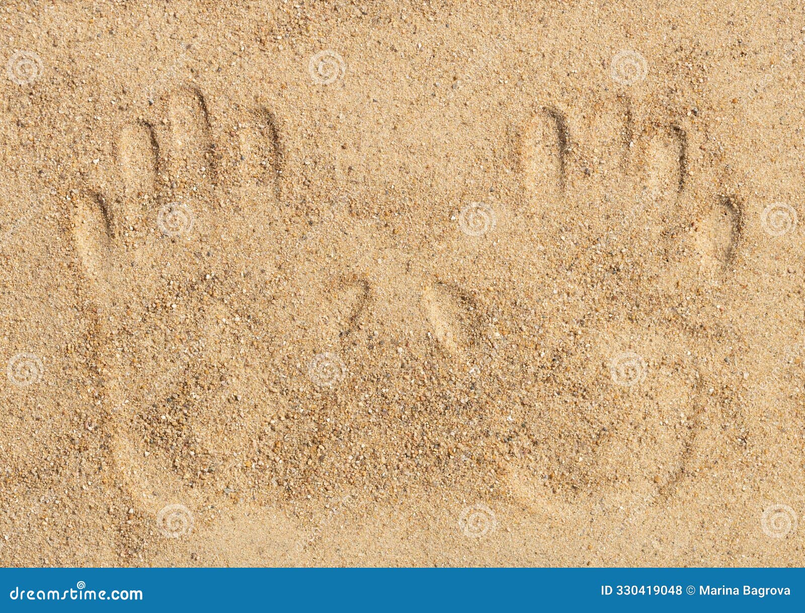 Hand Print on the Sand. Palm Prints on Sandy Beach. Summer Vacation ...