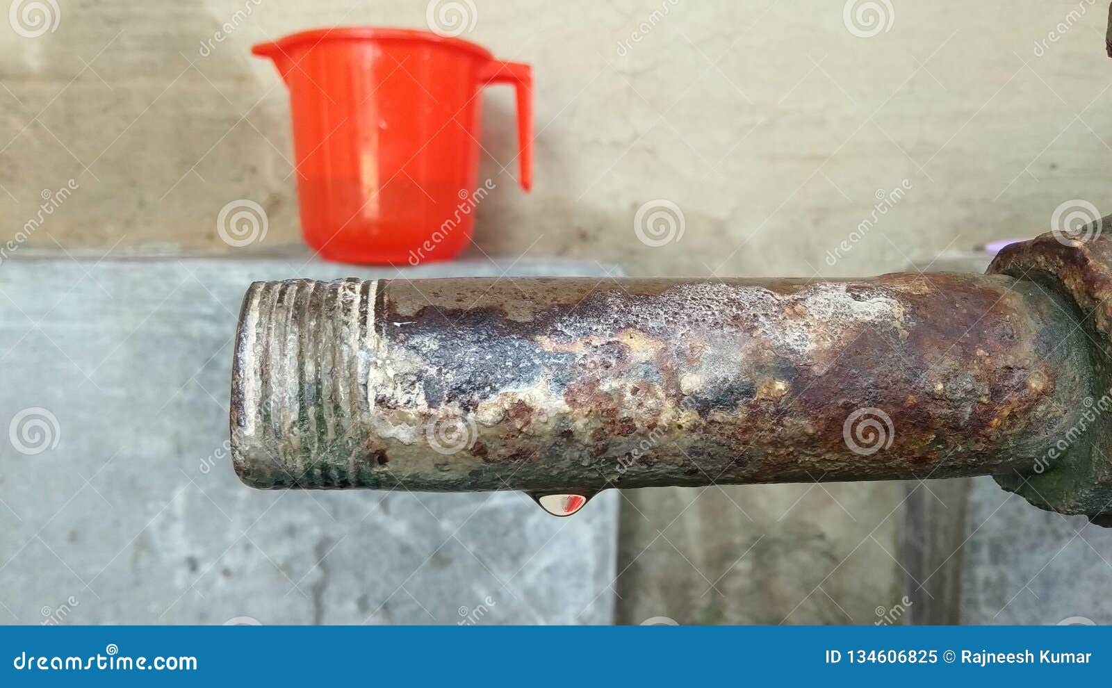 Drop for handpump stock image. Image of haghway, holding - 134606825