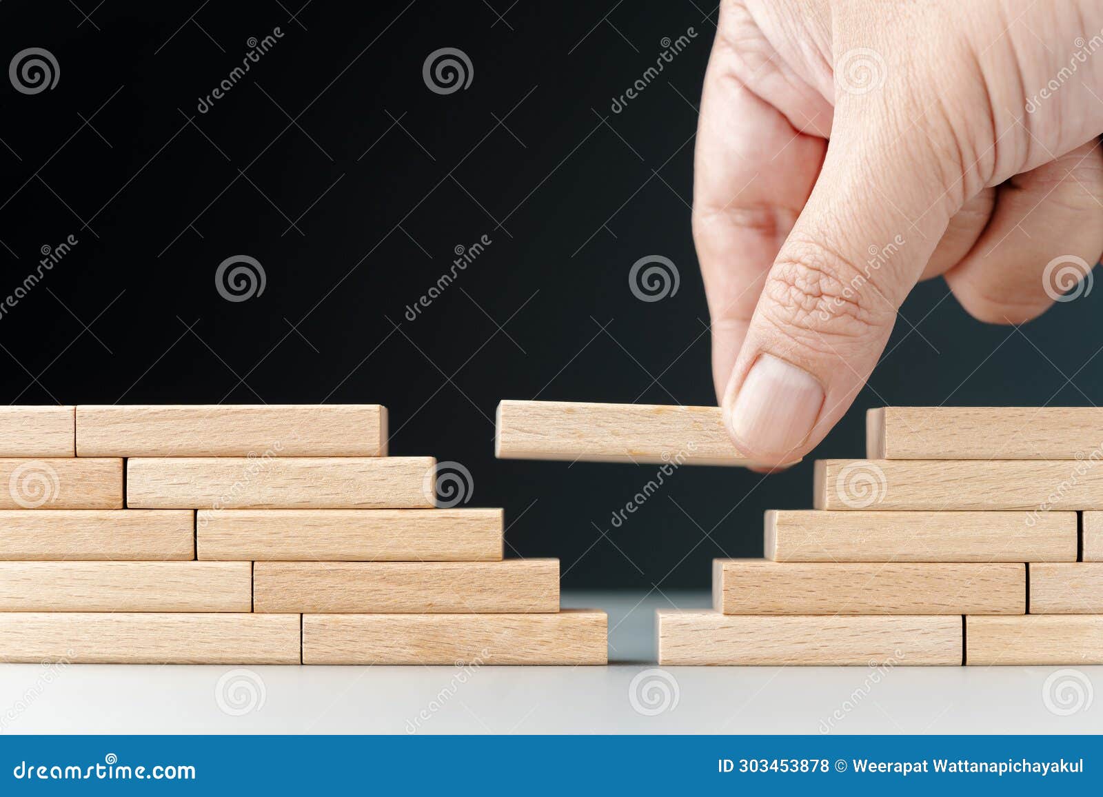 Fill the Gap of Separated Wall, Solve the Disconnect Problem Stock ...