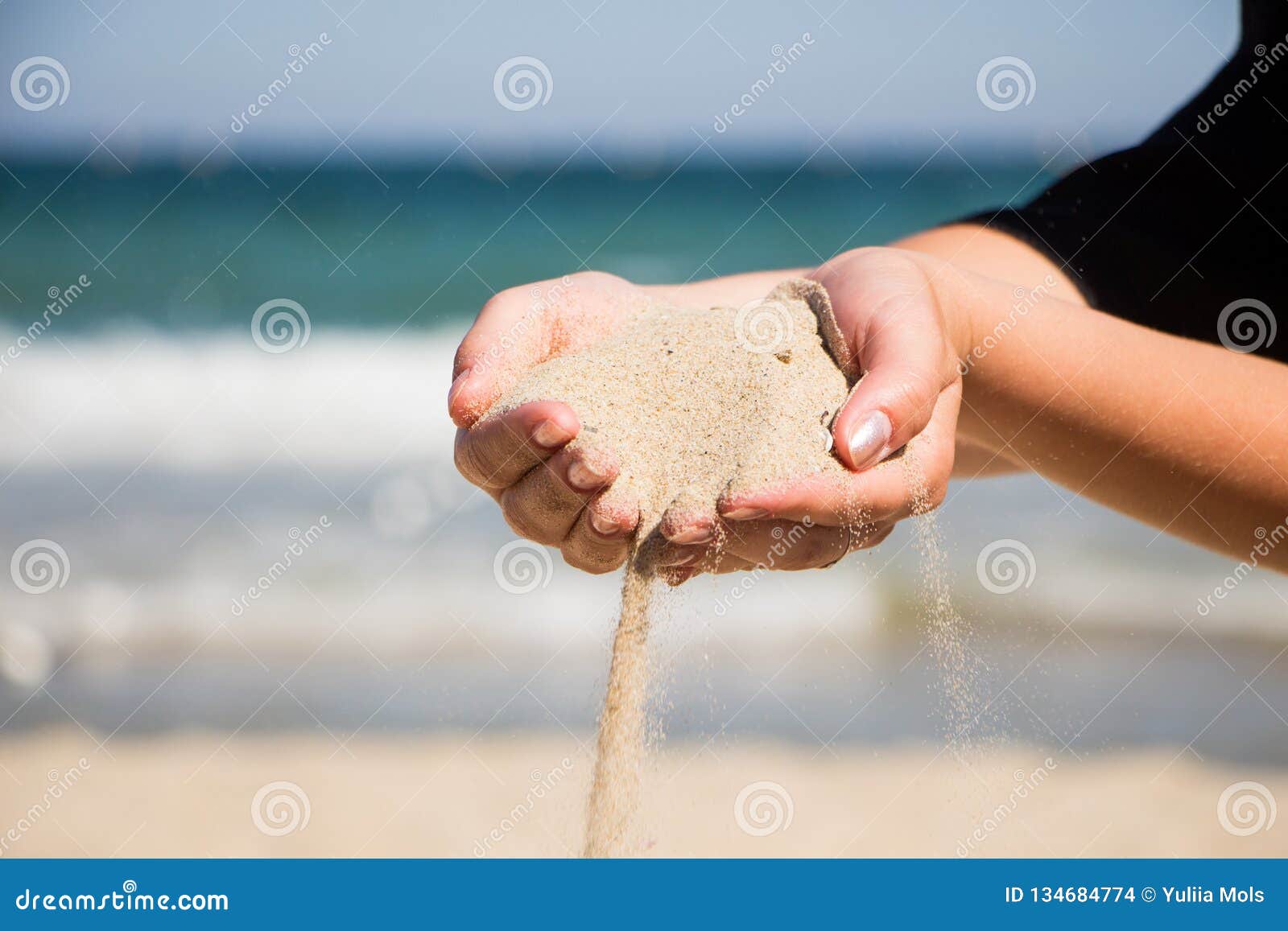 Hand holding sand. stock photo. Image of fingers, finger - 134684774
