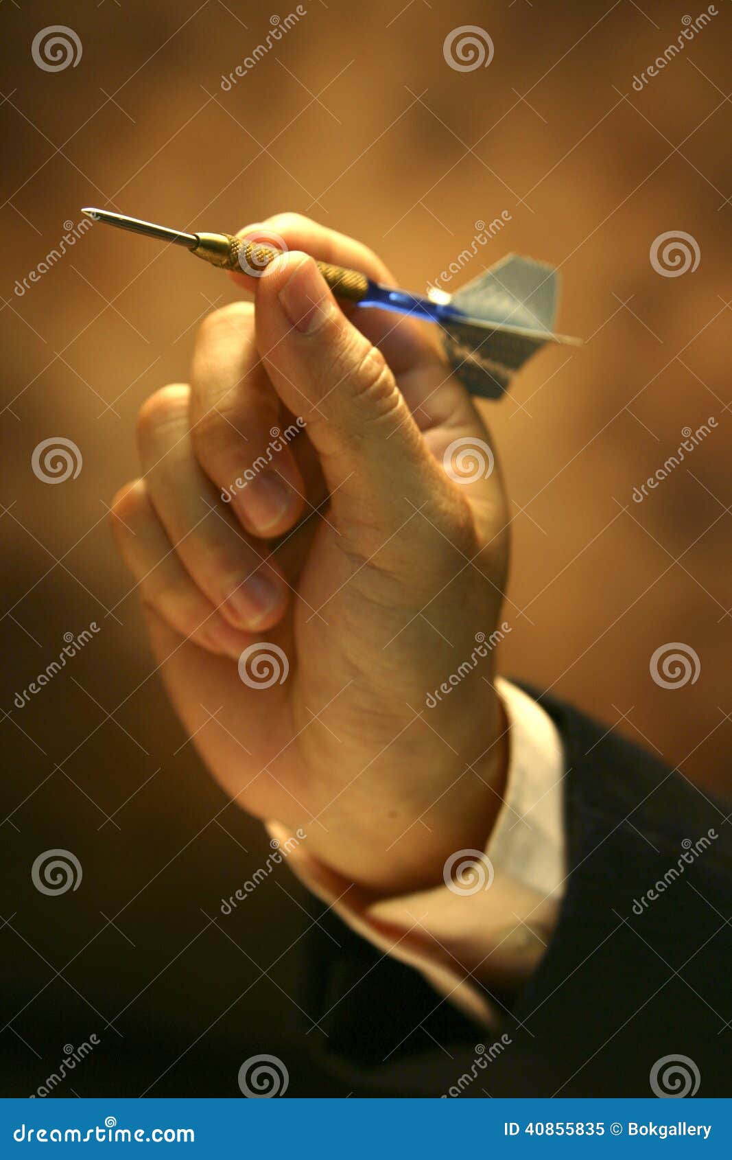 Hand throwing dart stock image. Image of vertical, entertainment - 40855835