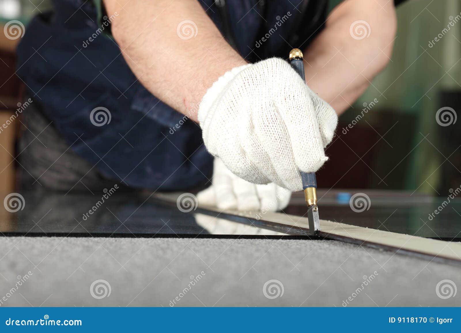 Hand with tool stock photo. Image of mirror, instrument - 9118170