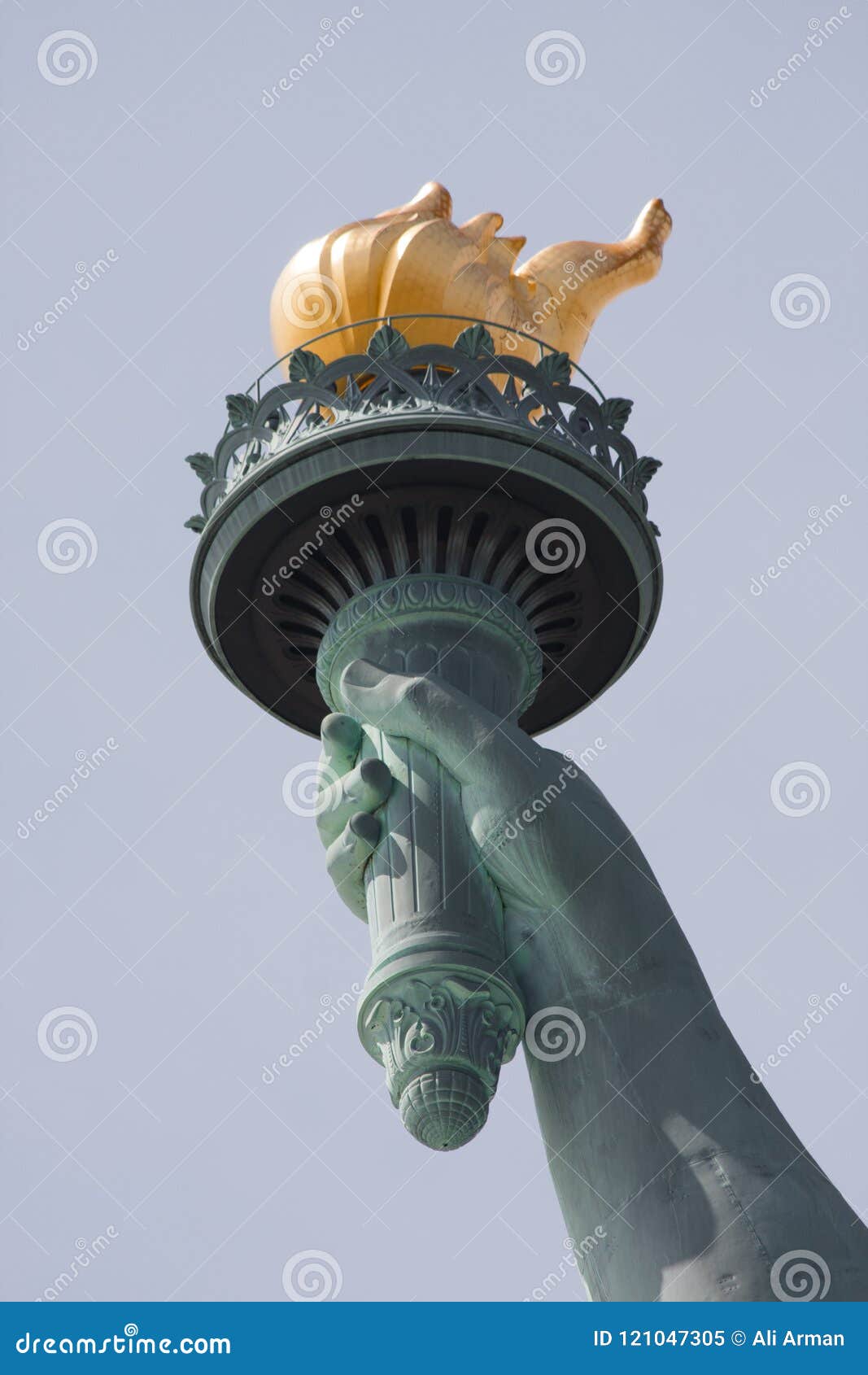 The torch of Lady Liberty stock image. Image of freedom - 121047305