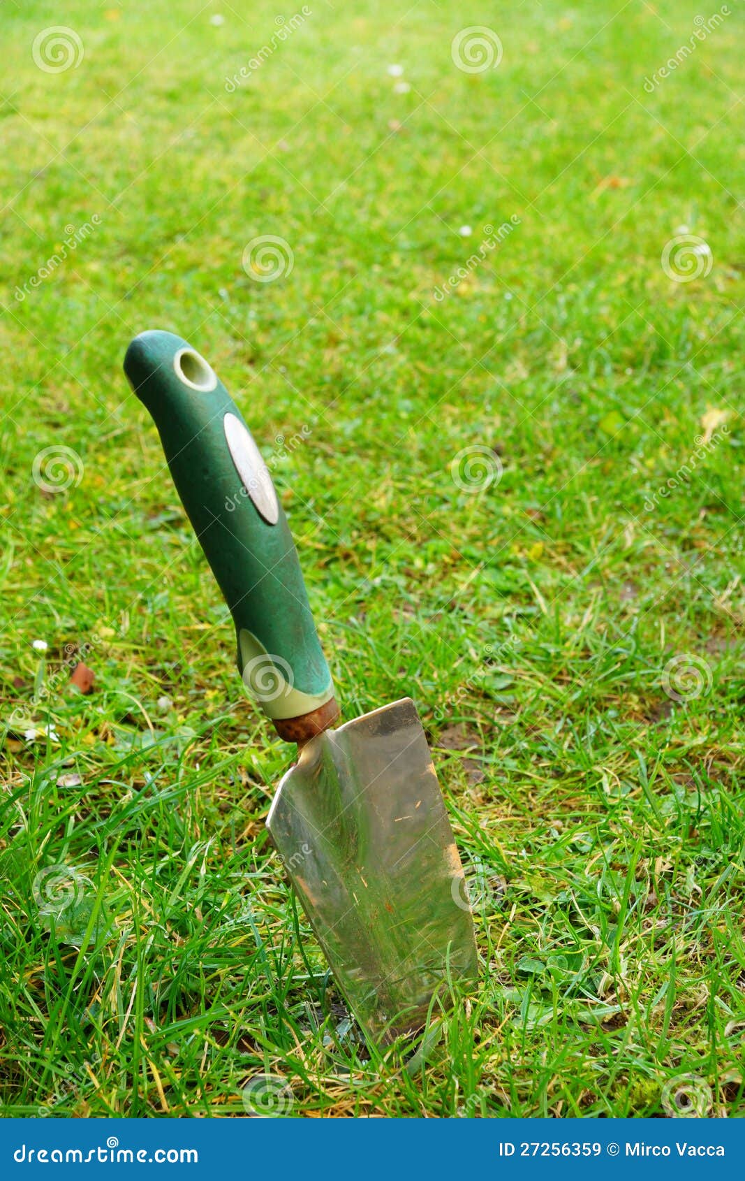 Hand trowel stock image. Image of tool, gardening, grass - 27256359