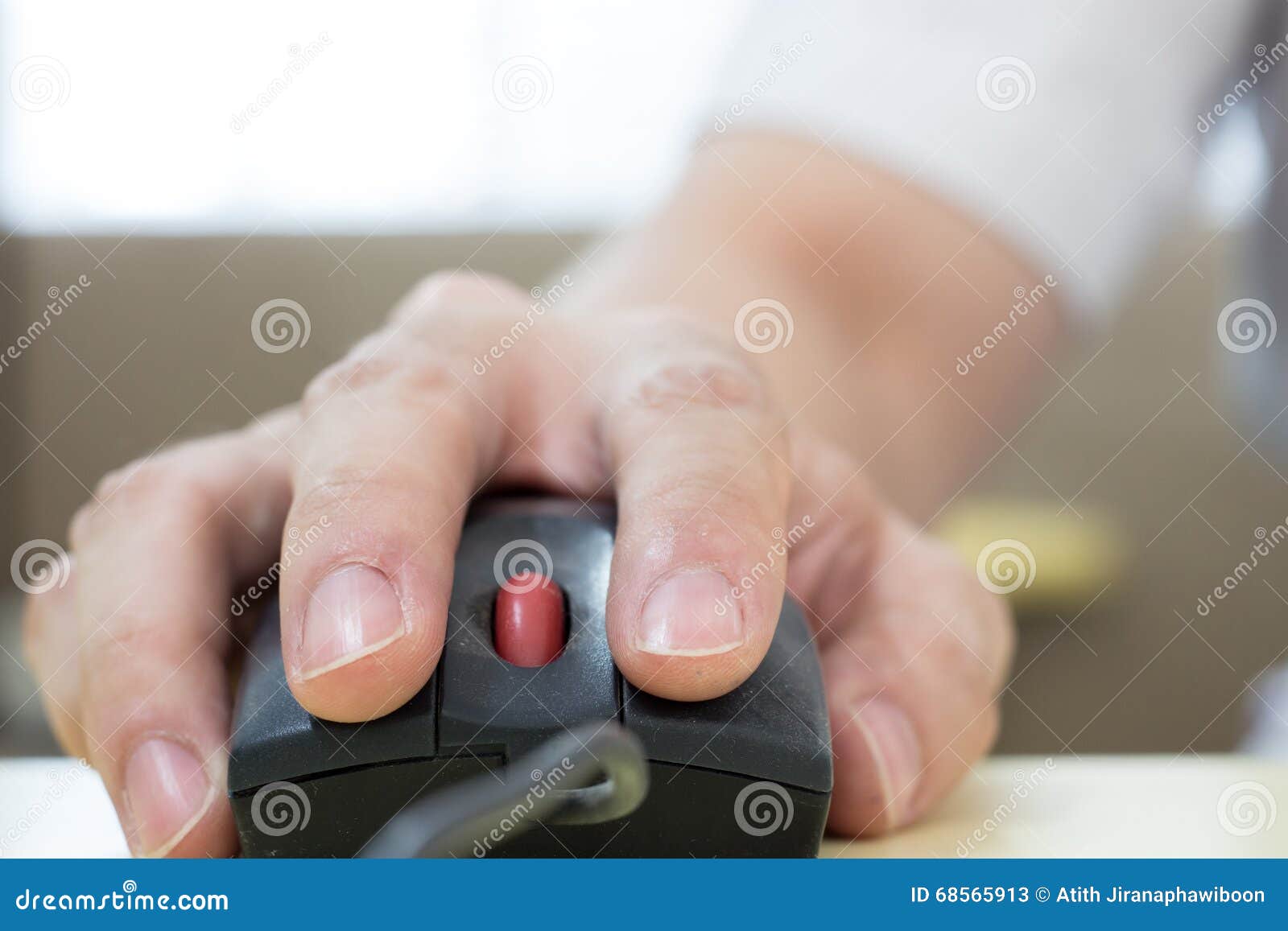 Hand using mouse stock image. Image of work, technology - 68565913