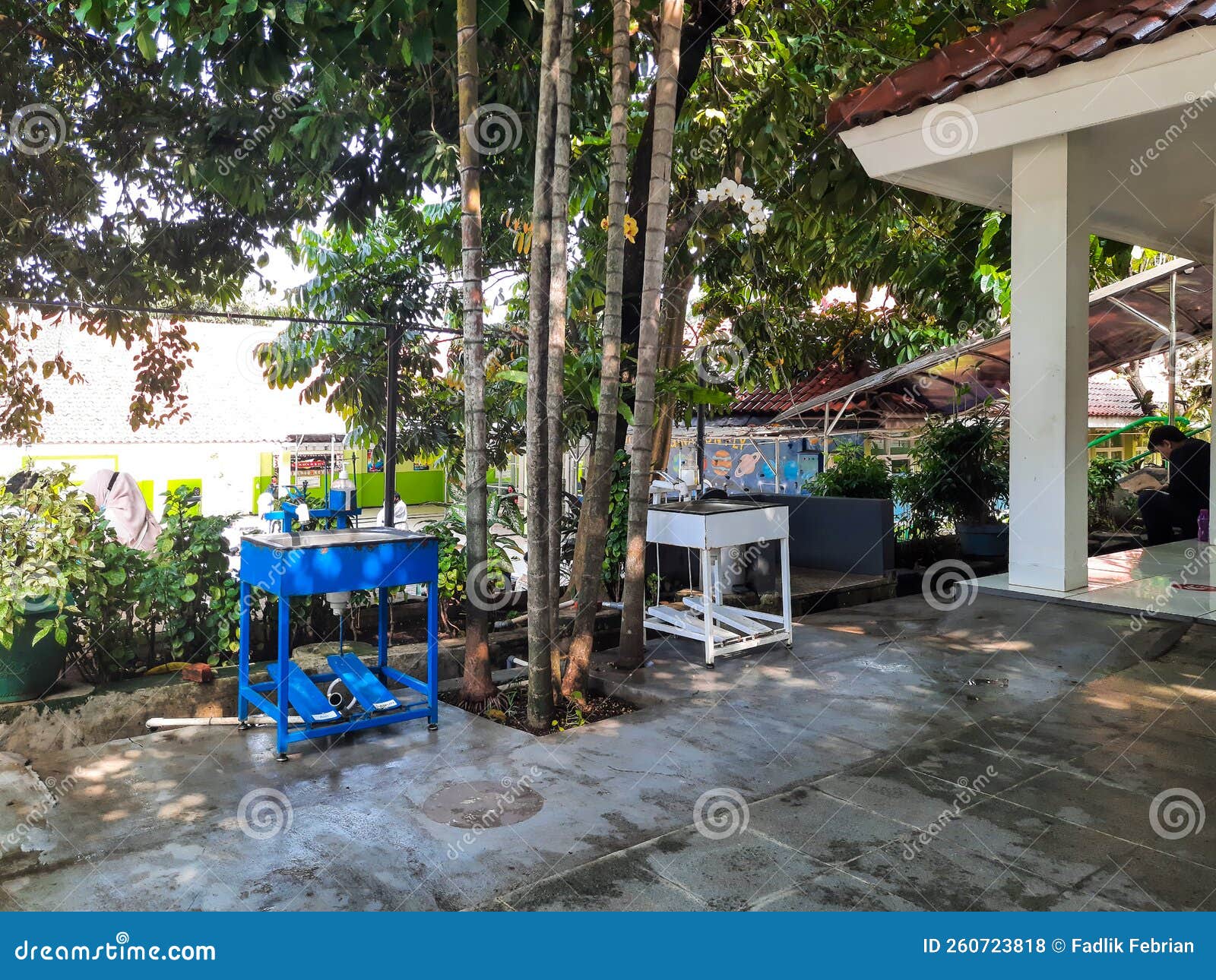 Hand washing sink outdoor stock photo. Image of backyard - 260723818