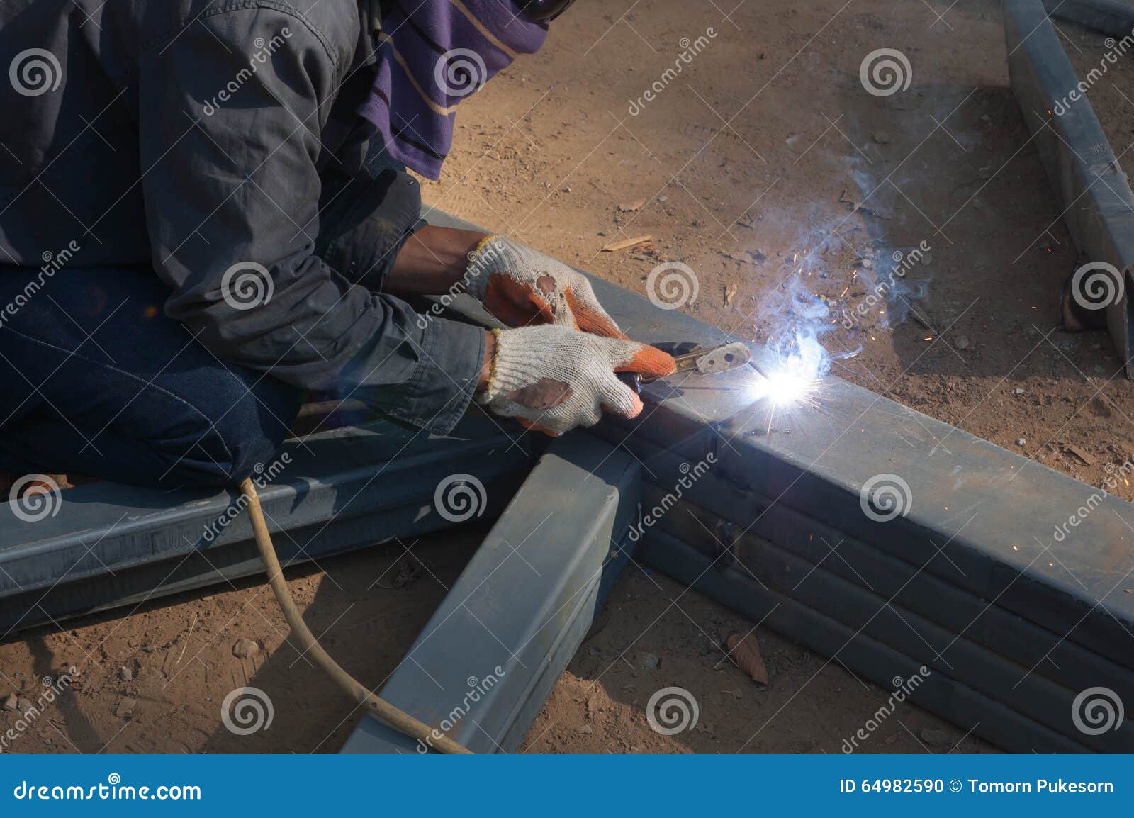 Hand Welding ElectrodE Royalty-Free Stock Photography | CartoonDealer ...