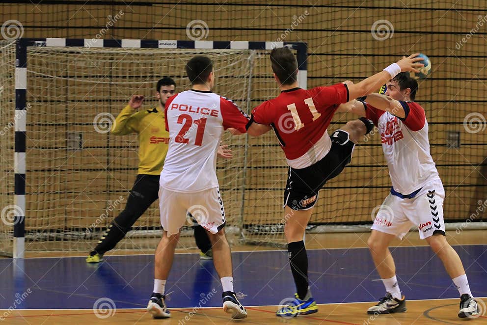 Handball editorial stock image. Image of teamwork, competition - 37498444