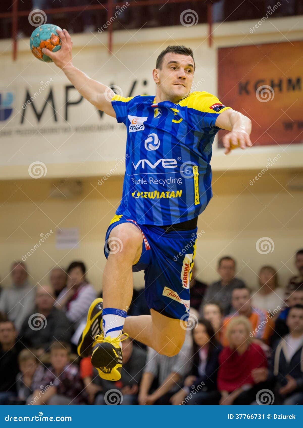 Handball redaktionelles foto. Bild von übereinstimmung - 37766731