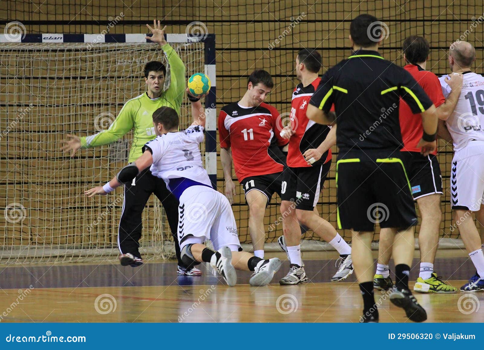 Handball attack editorial image. Image of hall, goalkeeper - 29506320