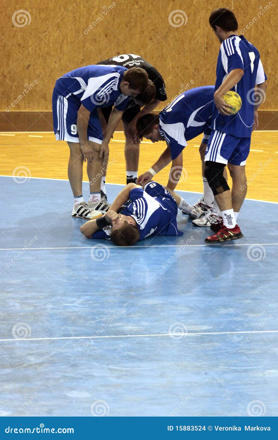 Handball - injury editorial stock image. Image of sport - 15883524