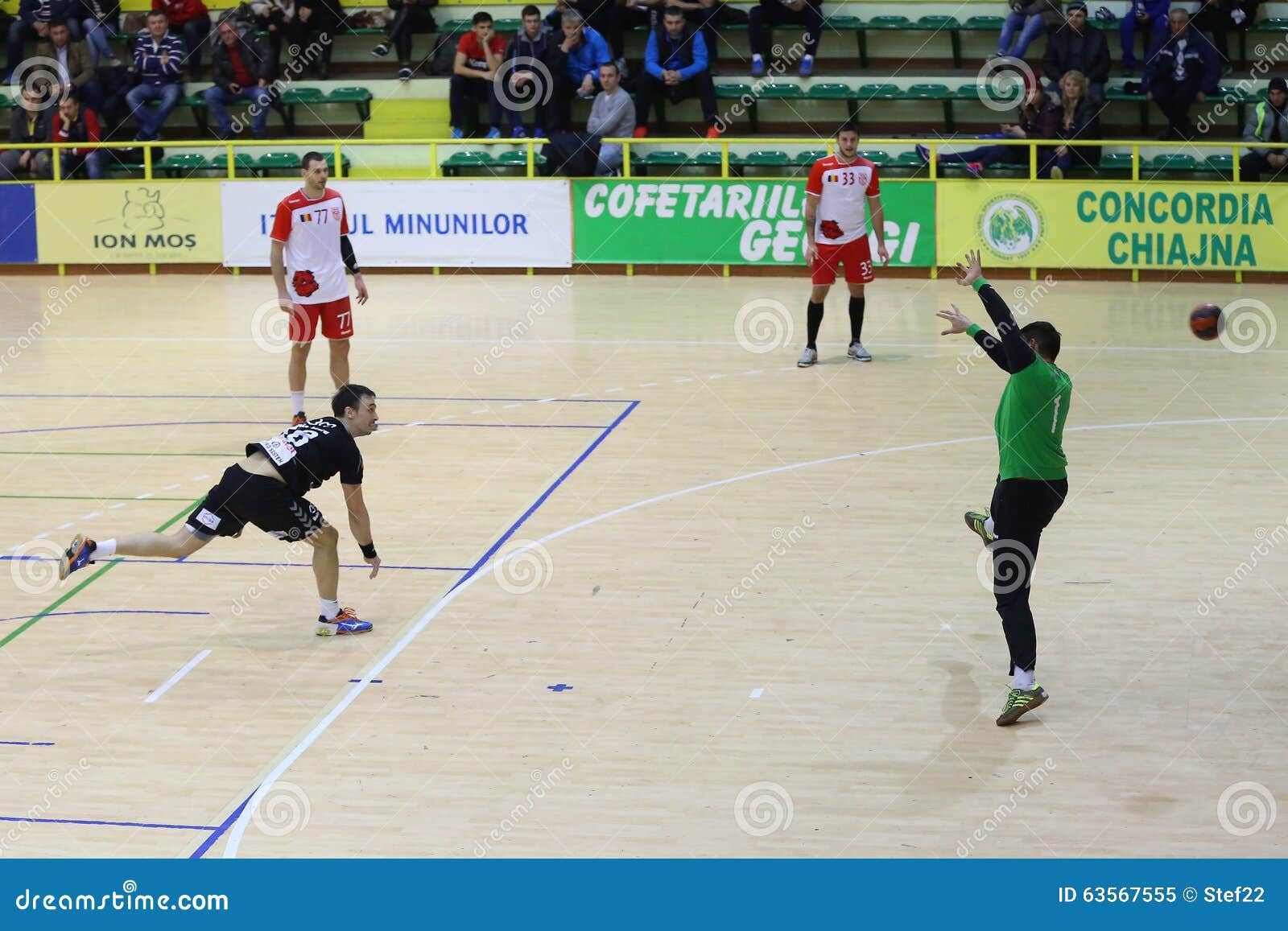 Handball - Zählend Von Einem 7-Meter-Wurf Redaktionelles Bild - Bild ...