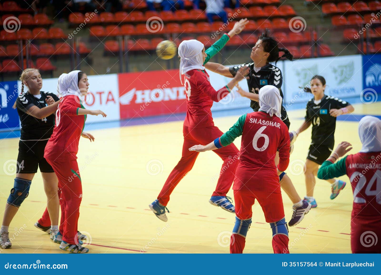 Handballsport. redaktionelles stockbild. Bild von jugendlich - 35157564