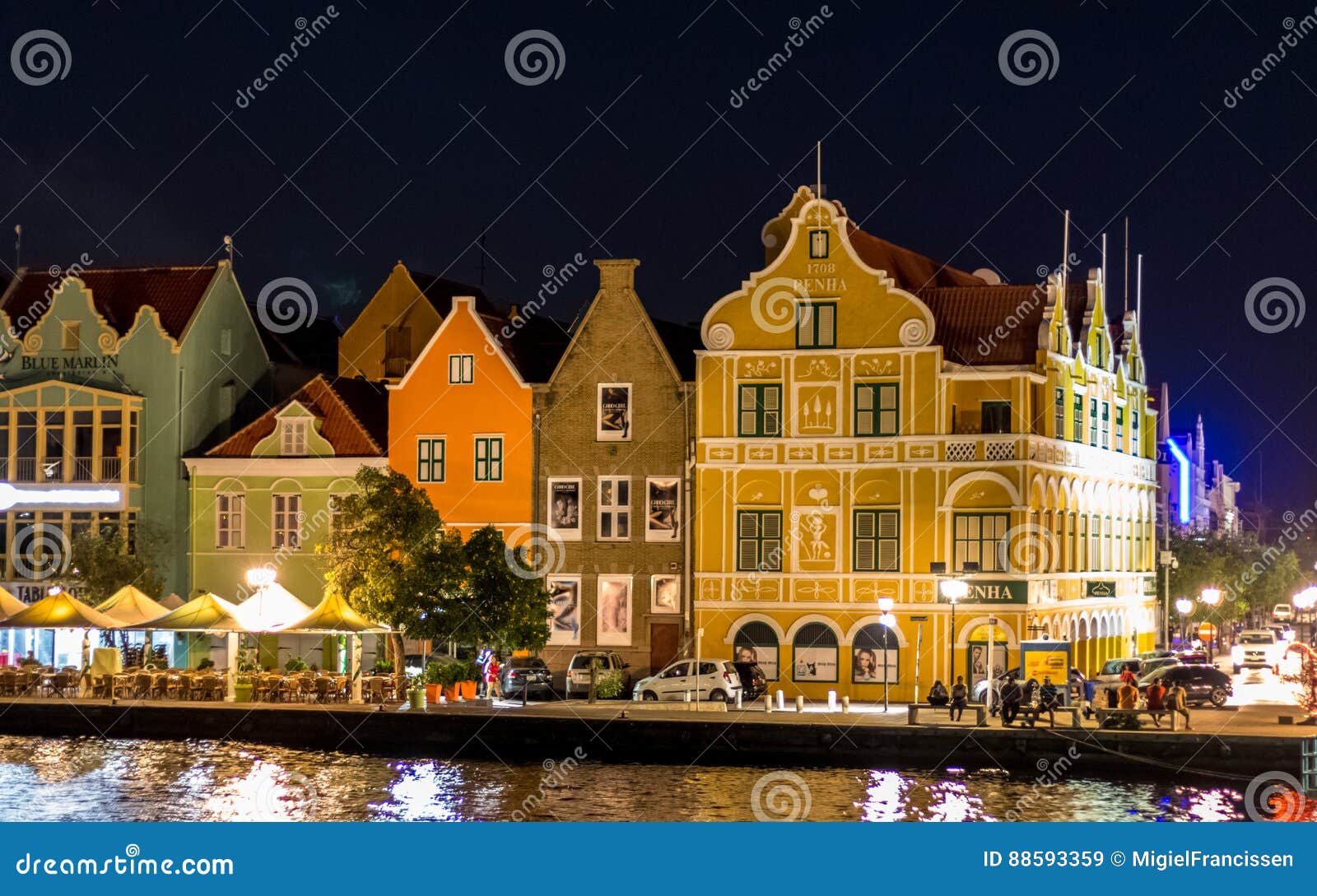 Handelskade in Willemstad 's Nachts Curacao Redactionele Stock ...