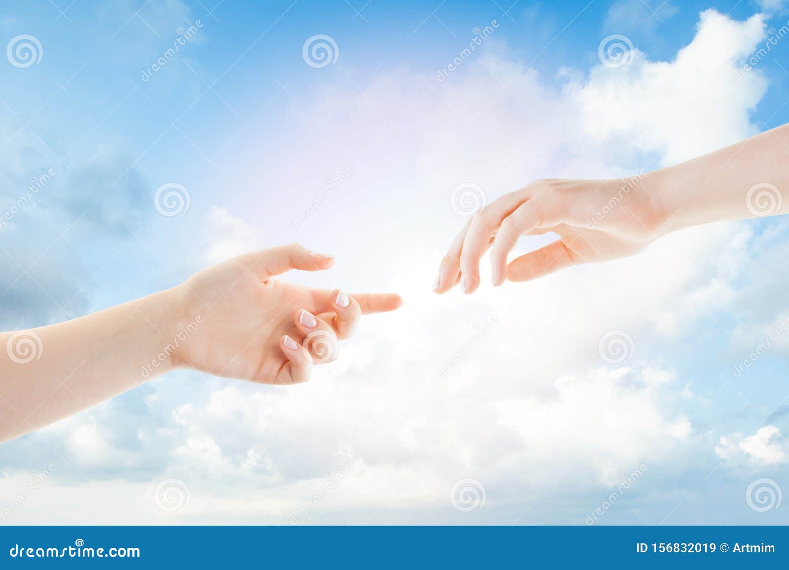Handen En Wolken Helpen, Geven En Nemen Stock Afbeelding - Image of ... Handen En Wolken Helpen, Geven En Nemen Stock Afbeelding - Image of ...