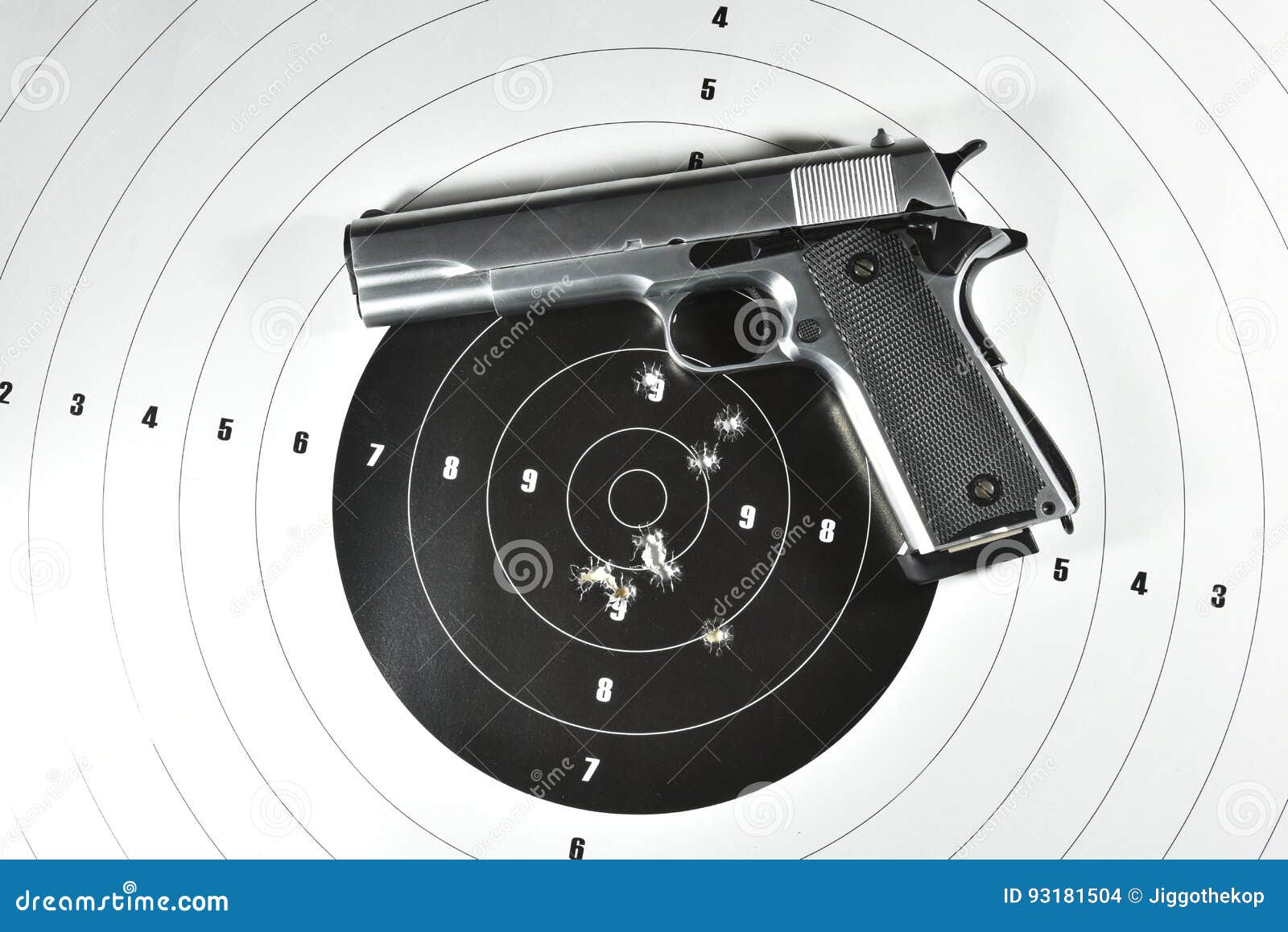 Handgun and Shooting Target Stock Photo - Image of fire, circle: 93181504