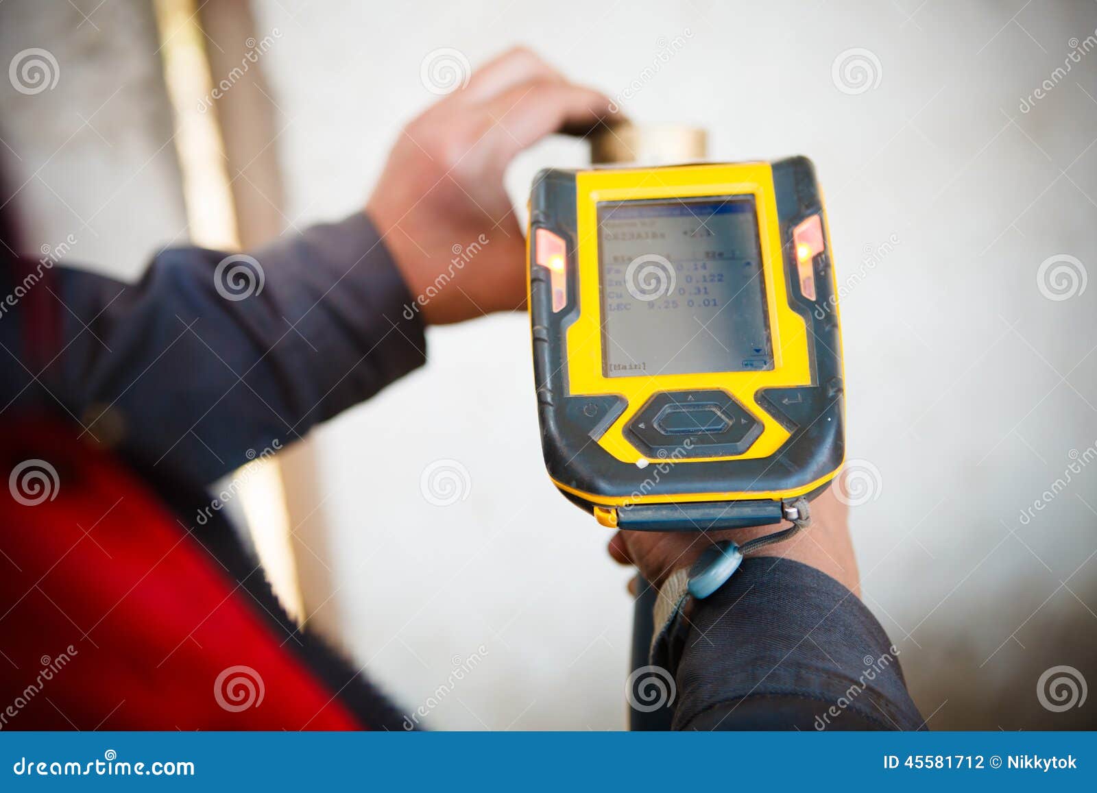 Handheld XRF Analyzer Spectrometer for Scrap Metal Stock Photo - Image ...