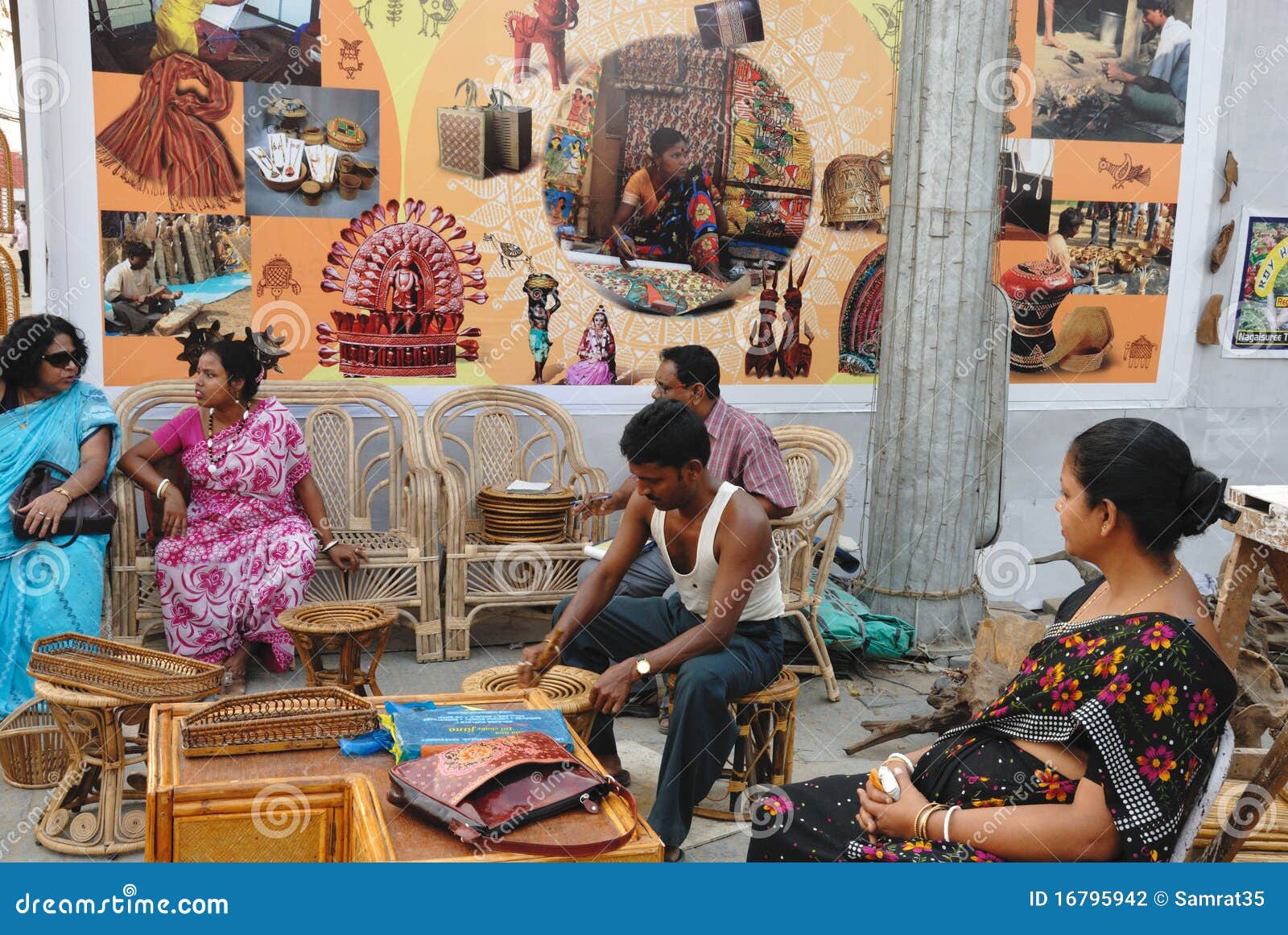 Handicrafts in India editorial photography. Image of economy - 16795942