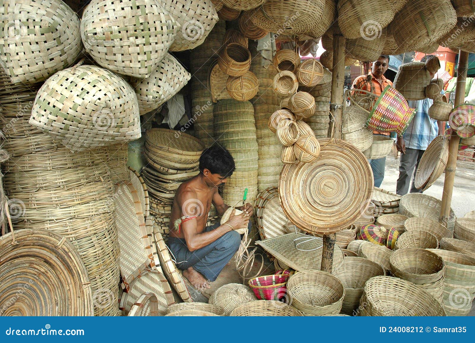 Handicrafts in India editorial photography. Image of sell - 24008212