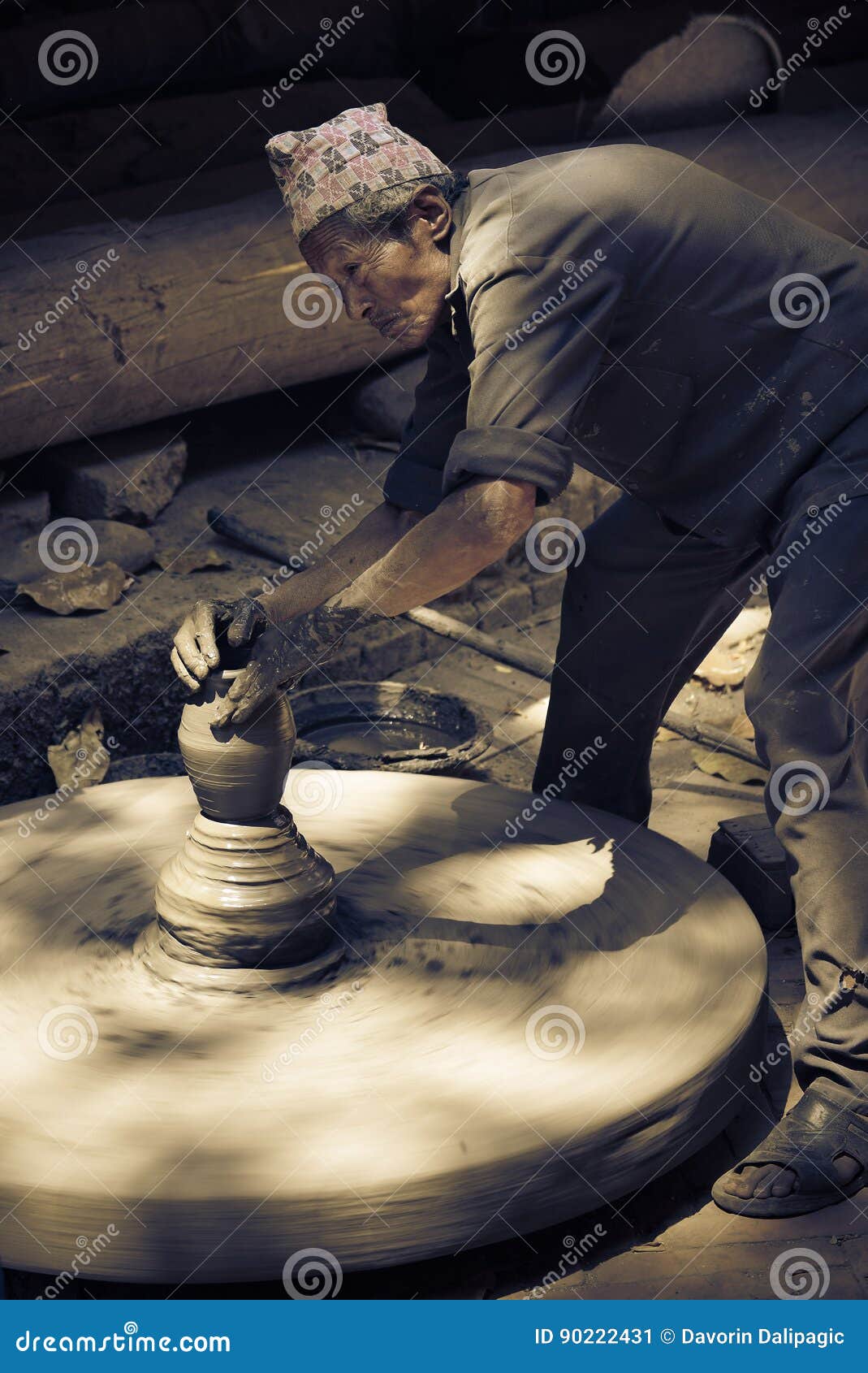 Handicraftsman editorial photo. Image of asian, vase - 90222431