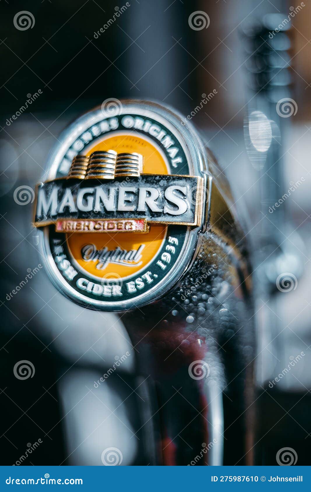 Handle of Draft Beer on Bar Counter Editorial Image - Image of beer ...