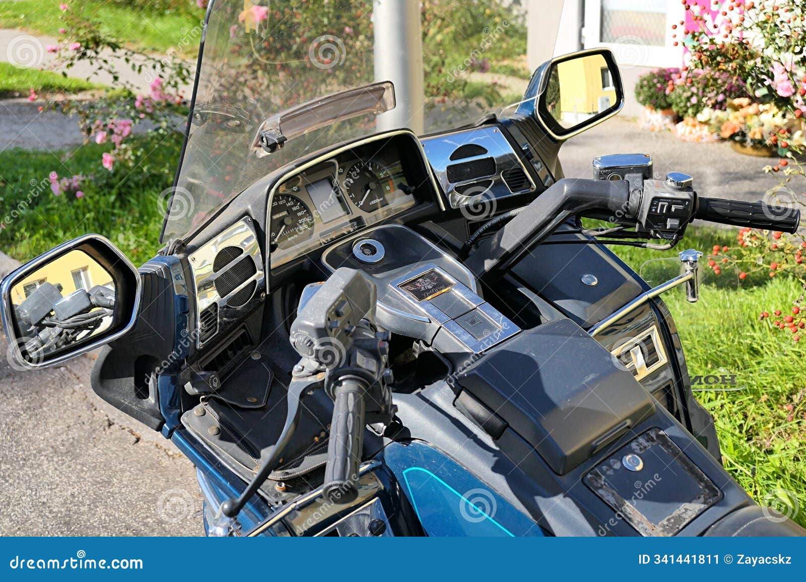 Handlebars, Speedometer and Other Controls on Fourth Generation of Honda Gold Wing Editorial ...