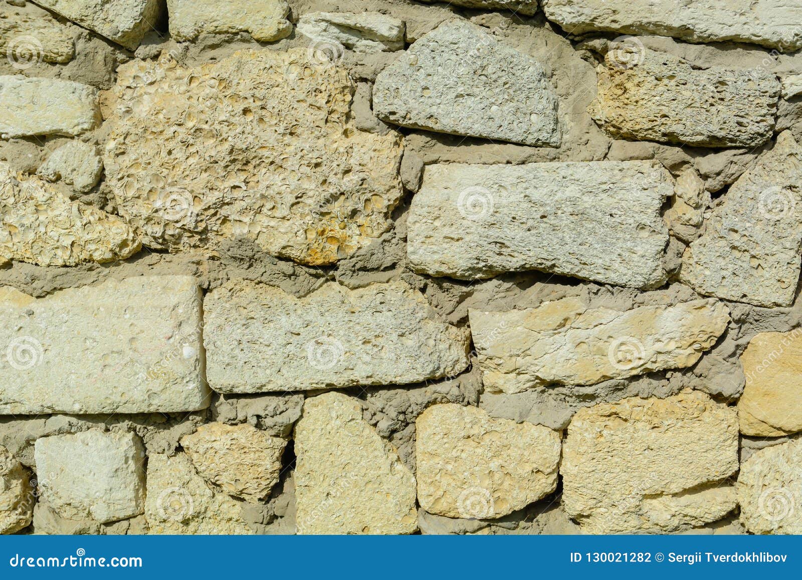 Handmade Cobble Stone Texture Wall with Different Sizes of Materials ...