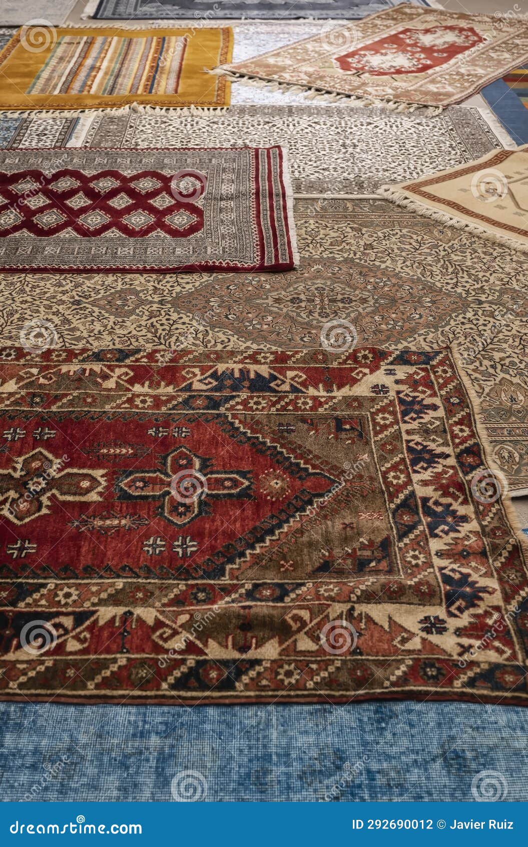 Handmade Wool and Silk Carpets, Typical Turkish Handmade Kilim Carpets ...