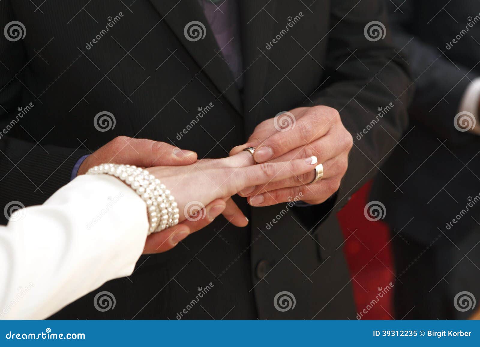 Hands of a bride and groom stock image. Image of honeymoon - 39312235