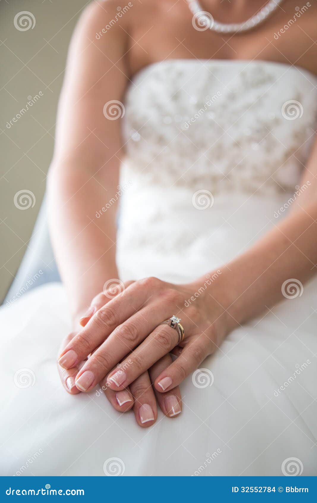 Hands of the bride stock photo. Image of ceremony, feminine - 32552784