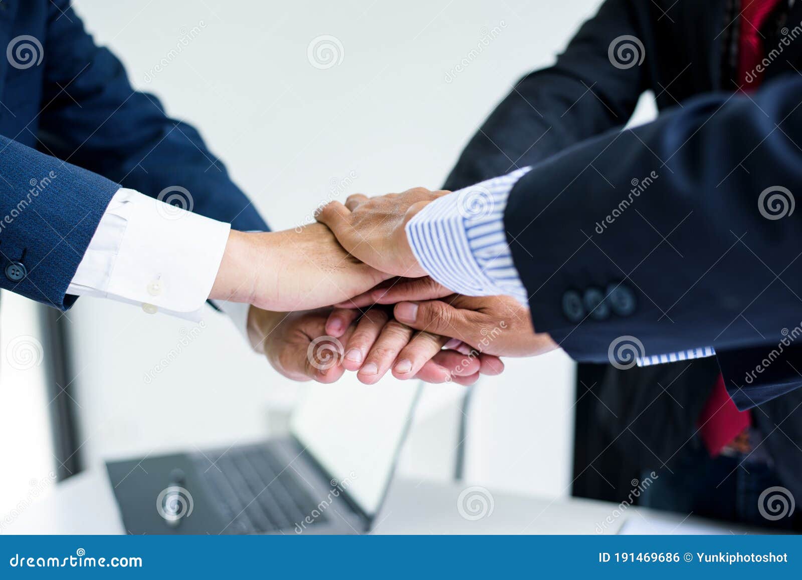 Hands of Businessman Support Teamwork, Community of Colleagues Business ...