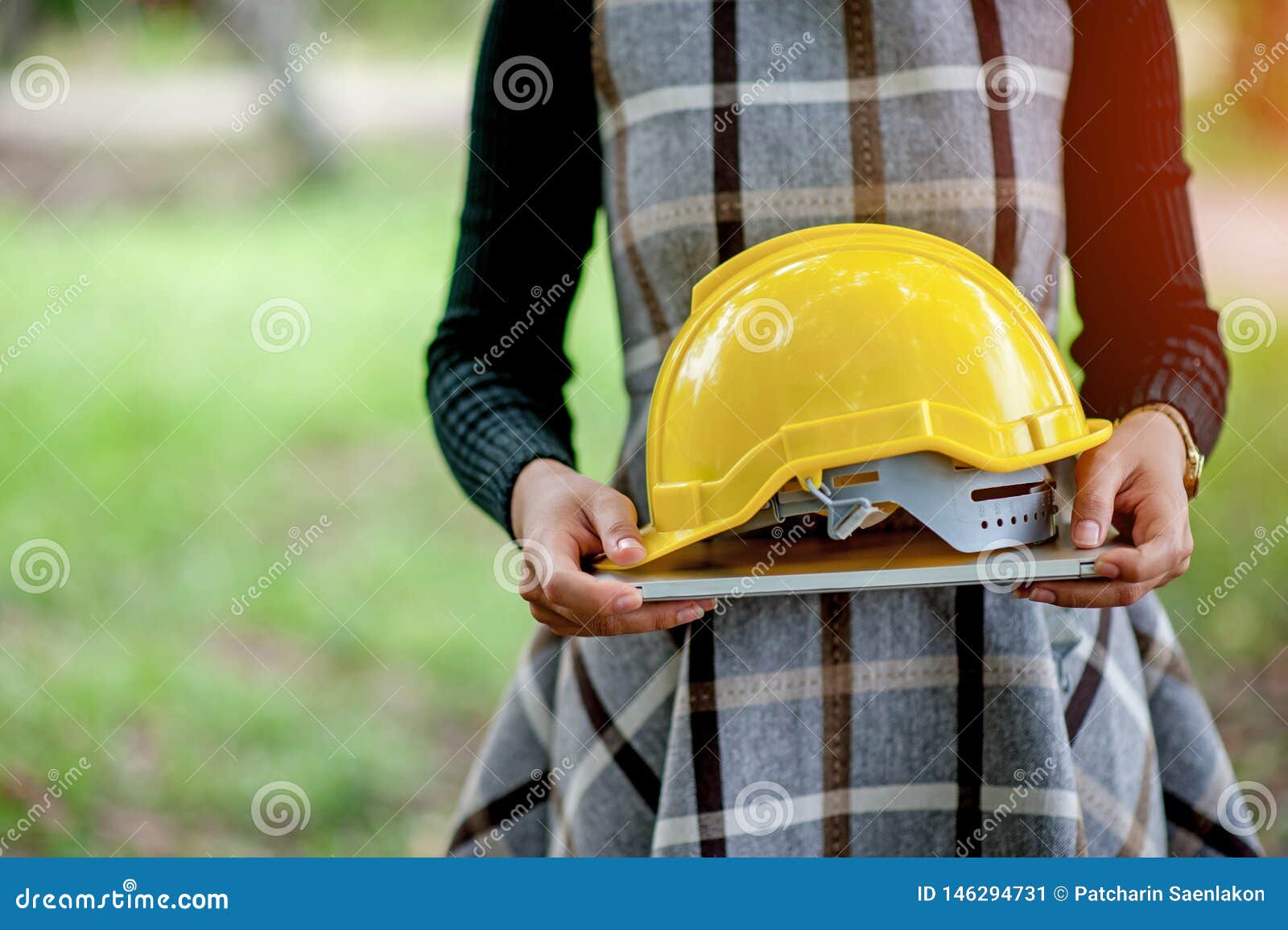 Hands and Caps of the Female Engineering Engineer Leader Ability ...