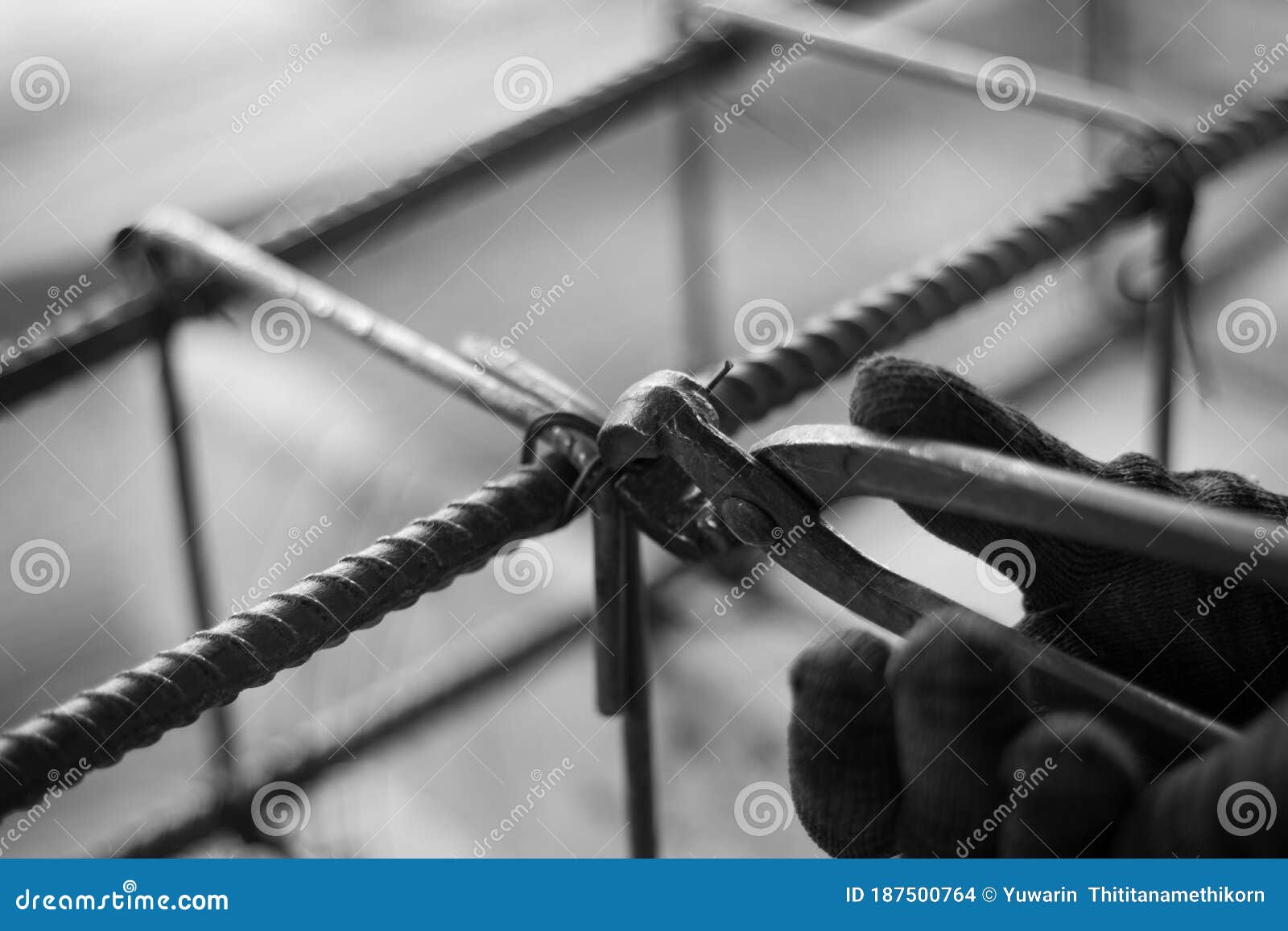 The Hands of Construction Workers Using Using Steel Wire To Bind Steel ...