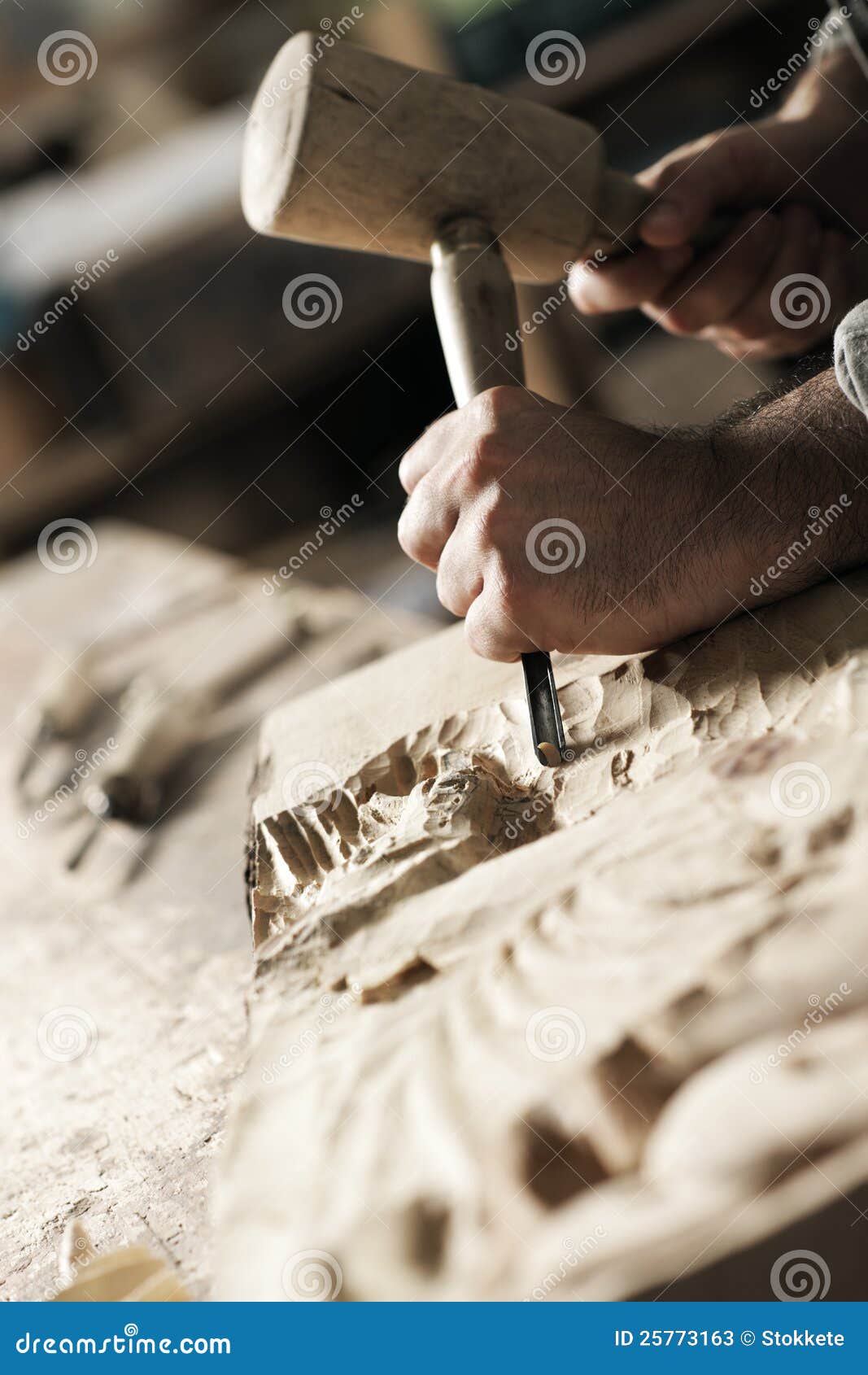 Hands of a craftsman stock image. Image of carpenter - 25773163