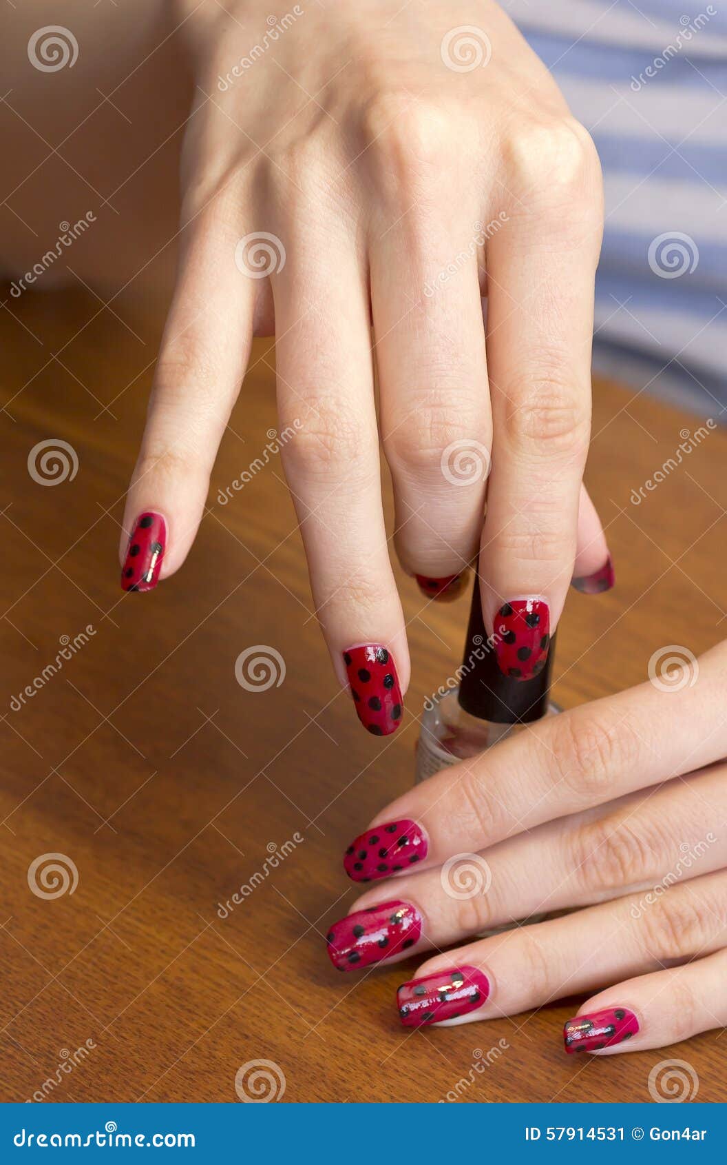 Hands Girls with Red and Black Manicure Stock Image - Image of manicure ...