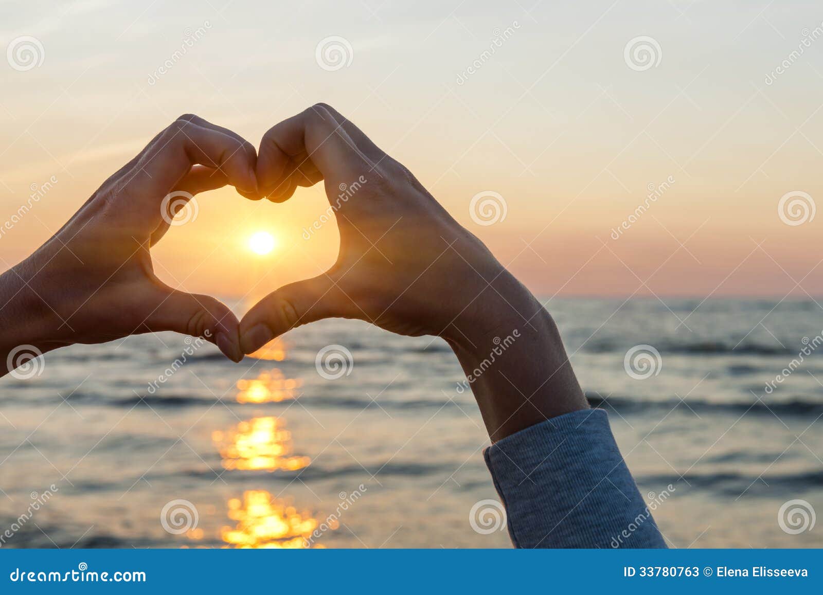 Hands in Heart Shape Framing Sun Stock Image - Image of peace, making ...